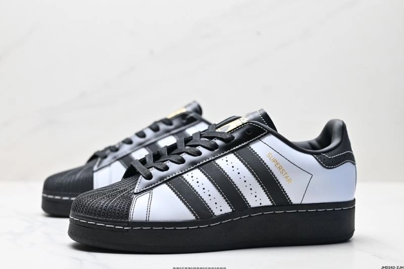 Inexpensive Adidas XLG Shoes
