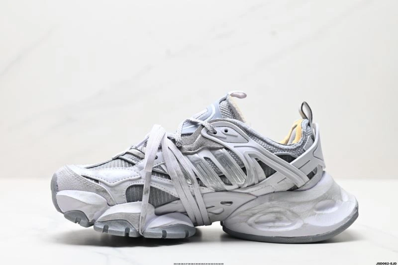 Top mirror Adidas XLG Shoes