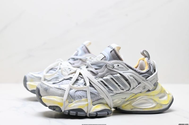 Top mirror Adidas XLG Shoes