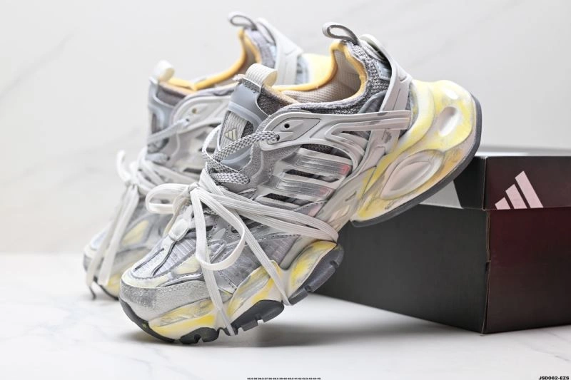 Top mirror Adidas XLG Shoes