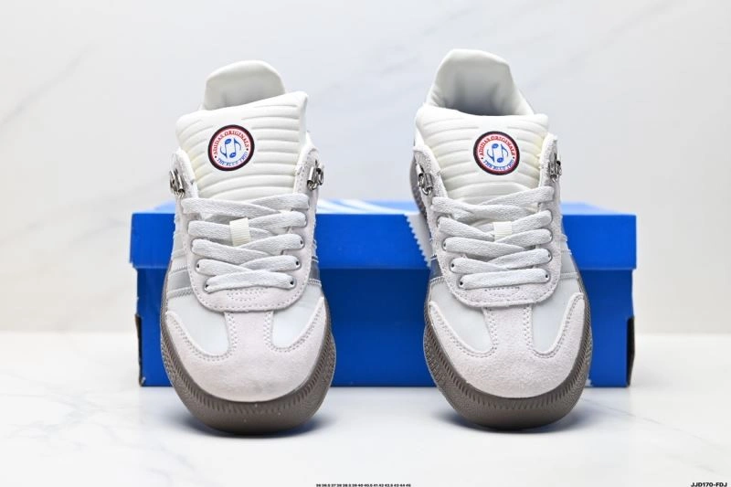 Brand-authenticated Adidas XLG Shoes