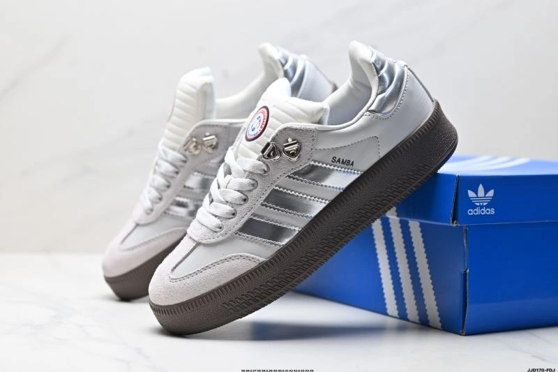 Brand-authenticated Adidas XLG Shoes