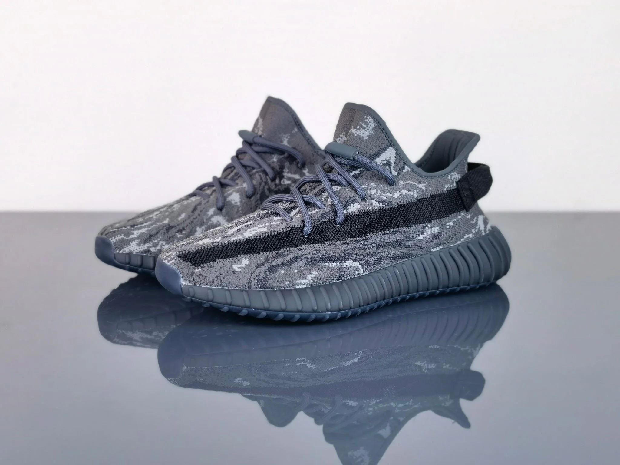 High accuracy Adidas Yeezy 350 Shoes