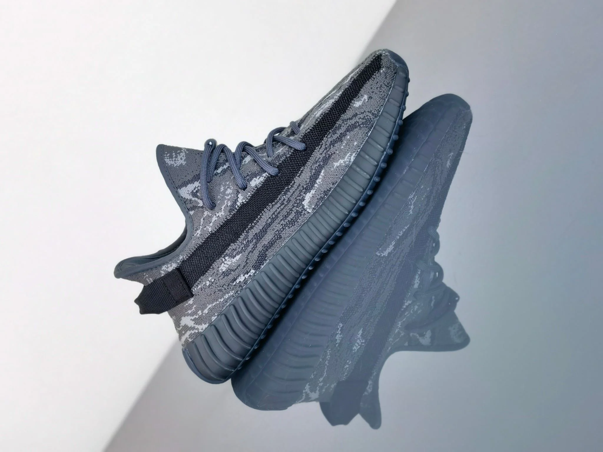 High accuracy Adidas Yeezy 350 Shoes