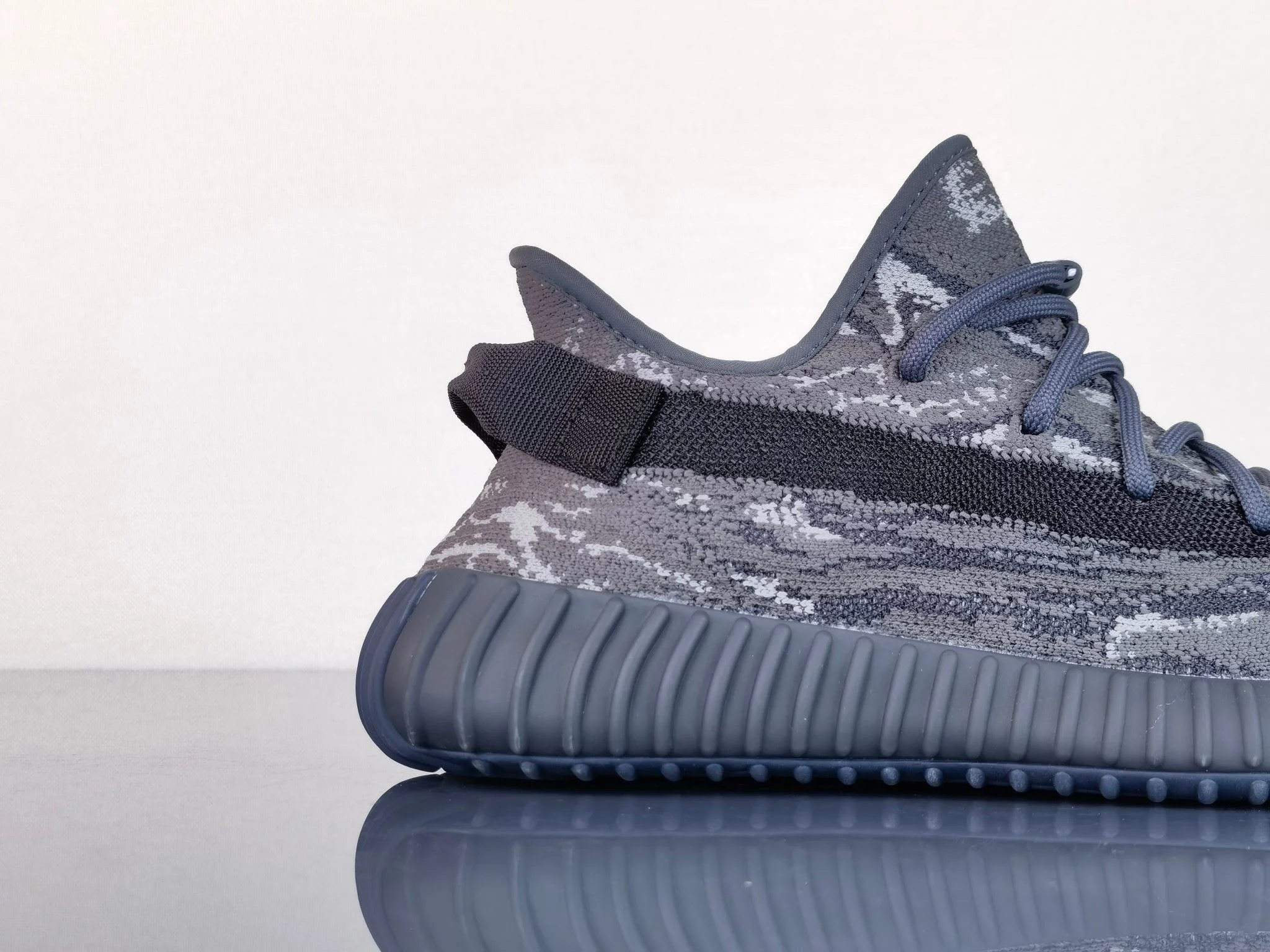 High accuracy Adidas Yeezy 350 Shoes
