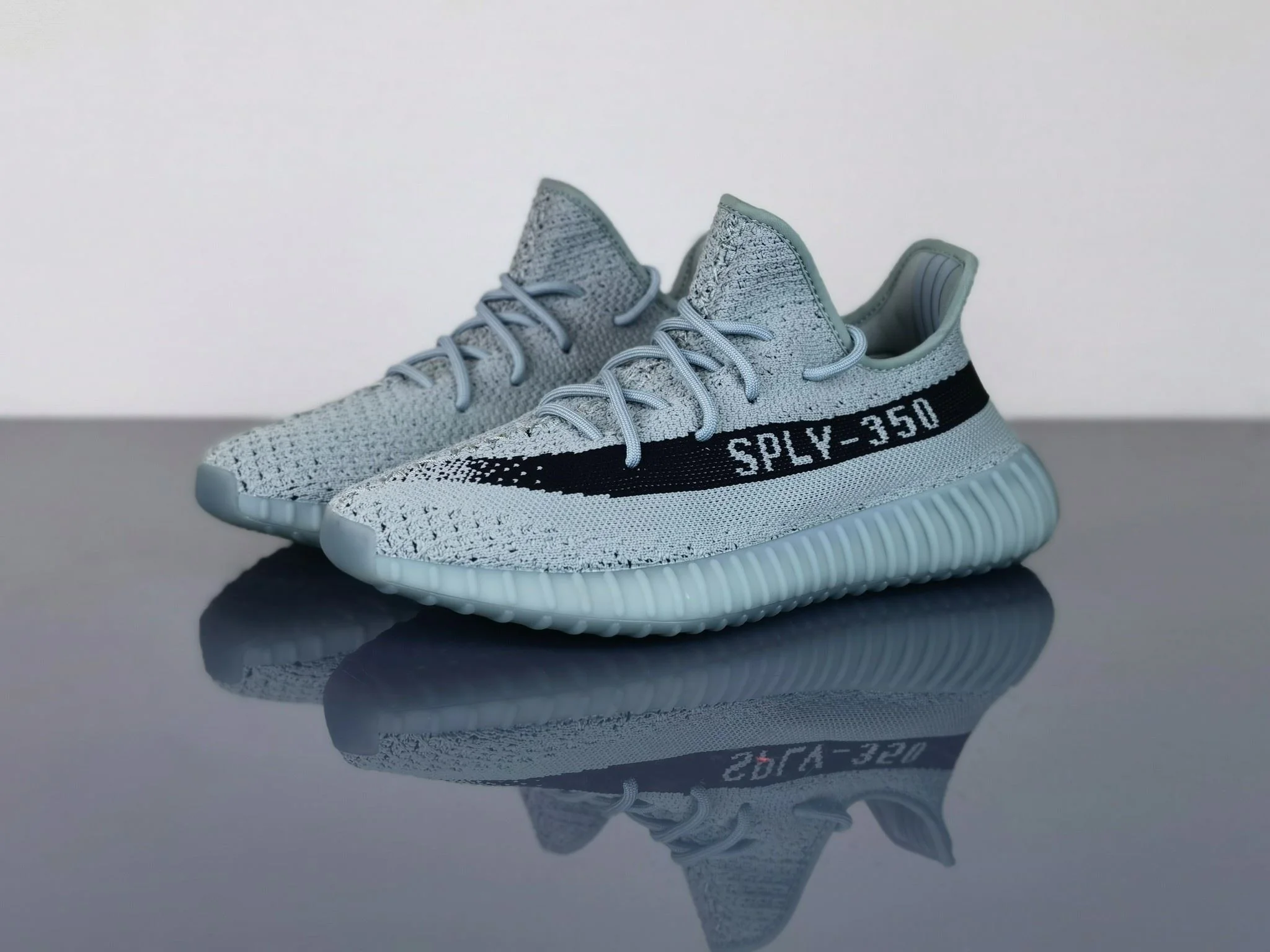 Reasonably priced Adidas Yeezy 350 Shoes