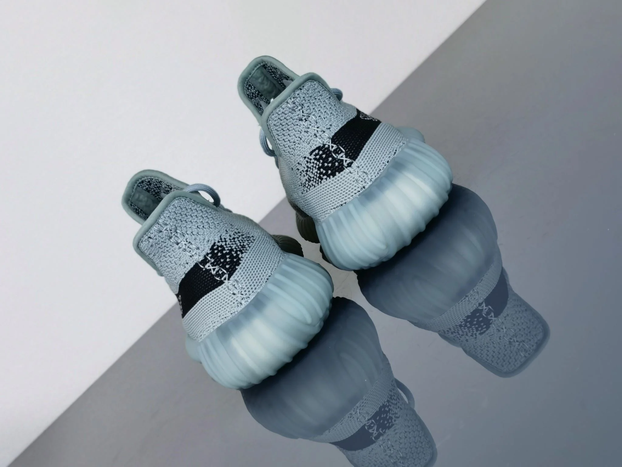 Reasonably priced Adidas Yeezy 350 Shoes