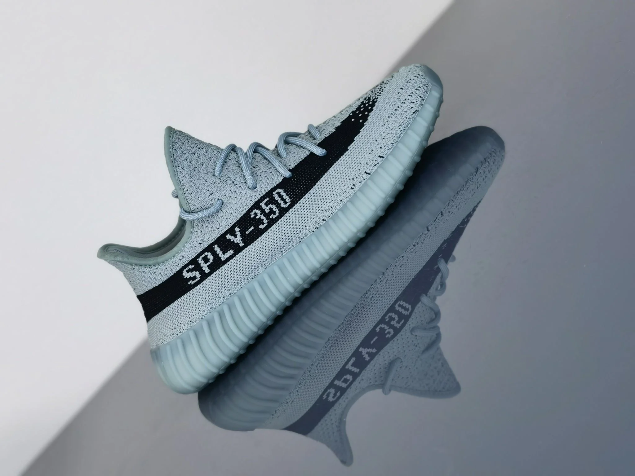 Reasonably priced Adidas Yeezy 350 Shoes
