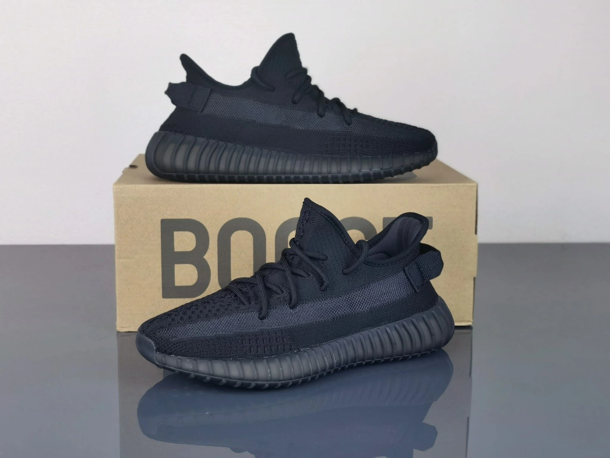 Genuine Adidas Yeezy 350 Shoes