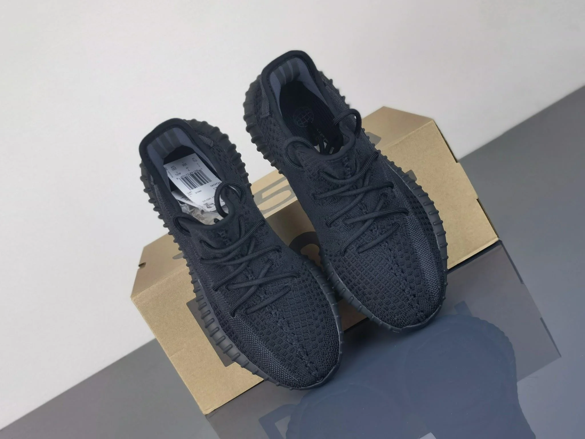 Genuine Adidas Yeezy 350 Shoes