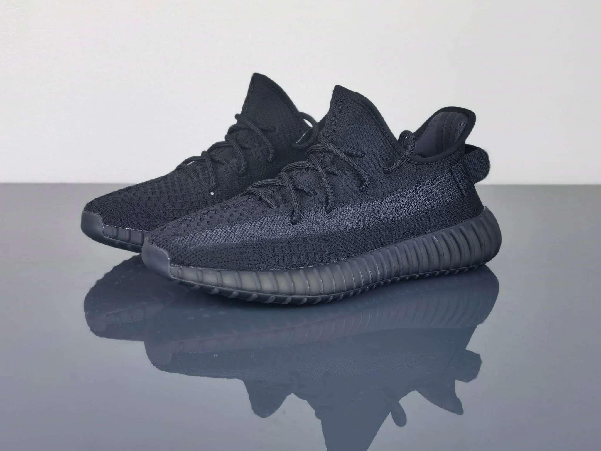 Genuine Adidas Yeezy 350 Shoes