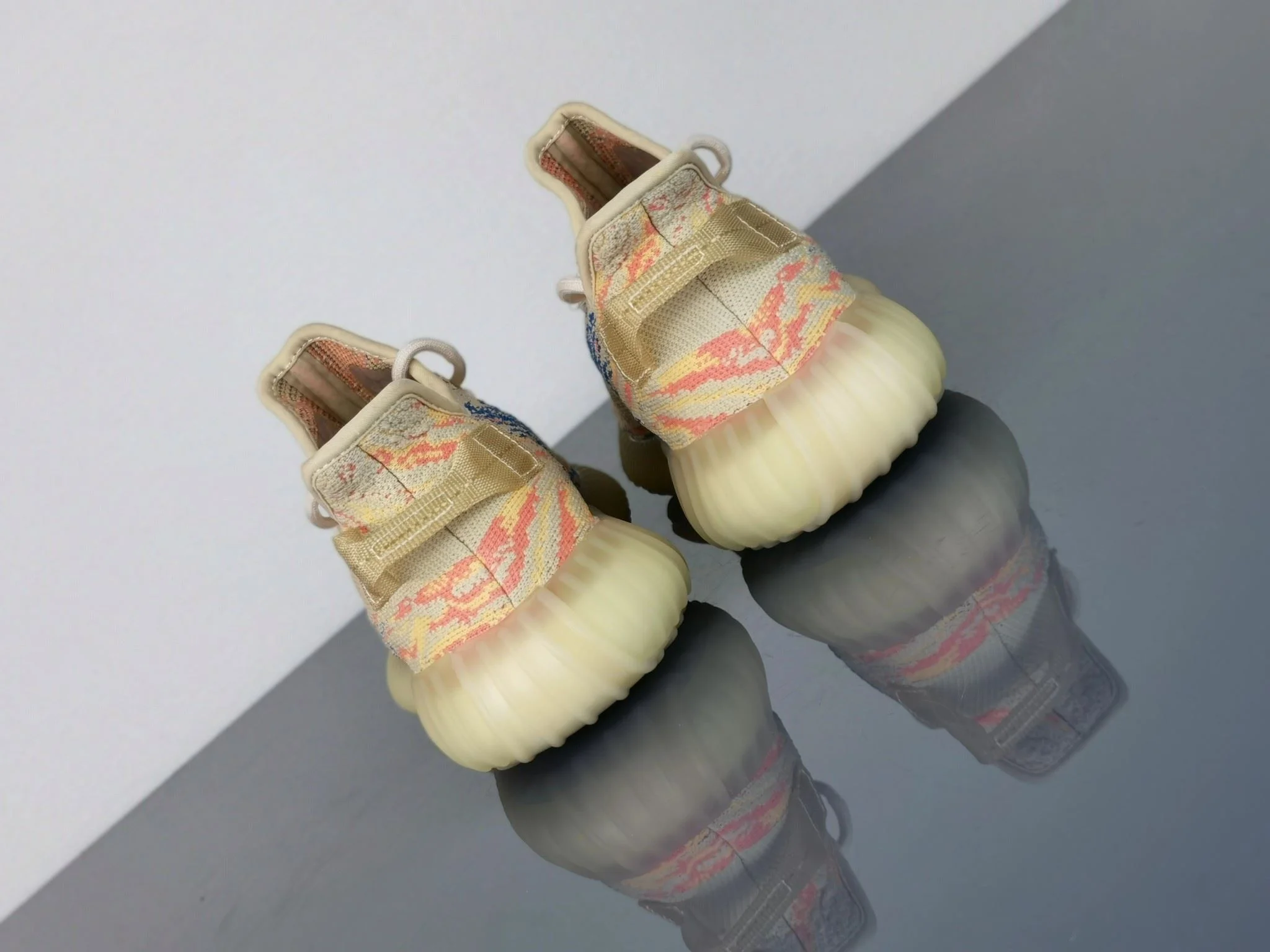 Accurate model Adidas Yeezy 350 Shoes