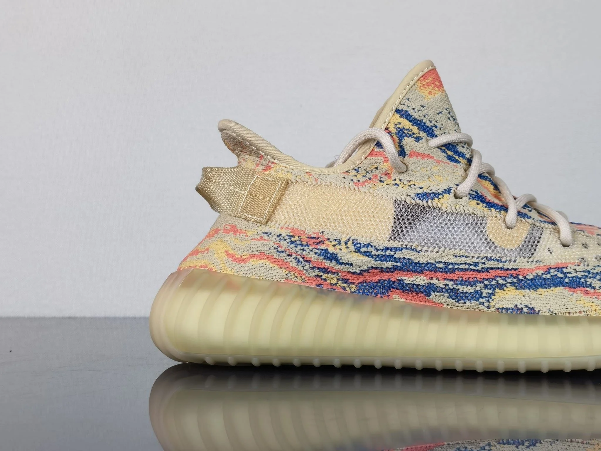 Accurate model Adidas Yeezy 350 Shoes