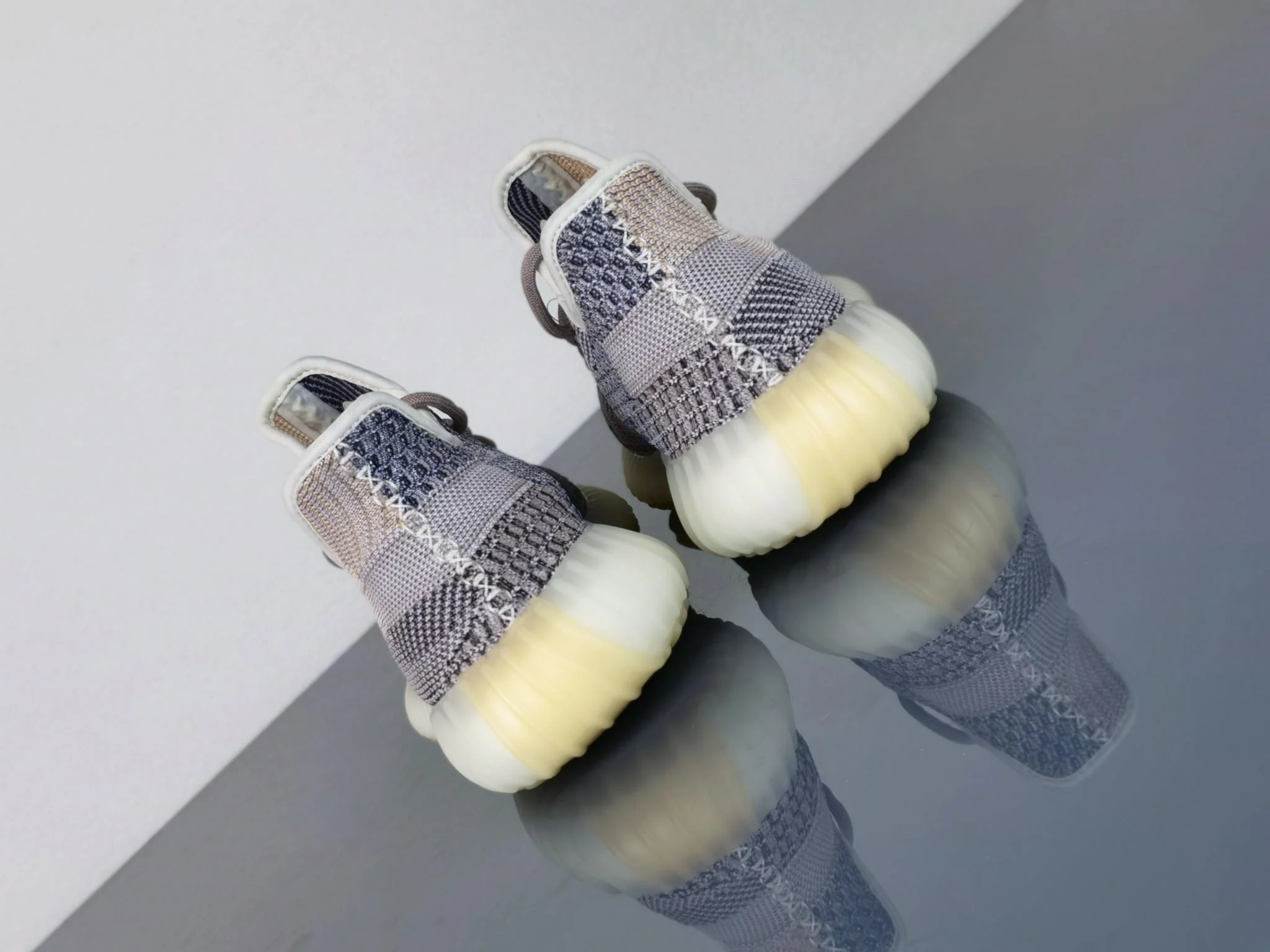 Inexpensive Adidas Yeezy 350 Shoes