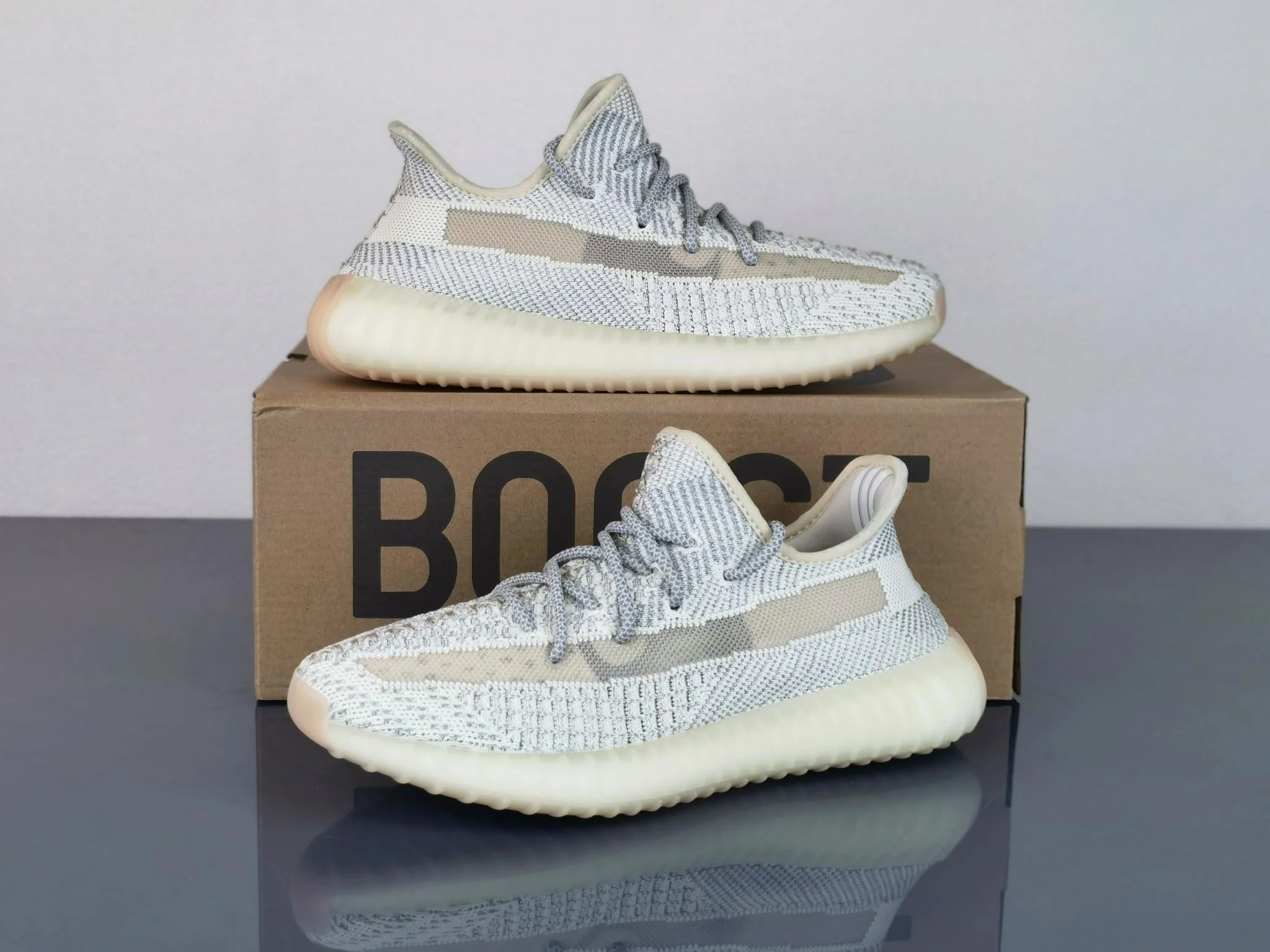 Accurate model Adidas Yeezy 350 Shoes