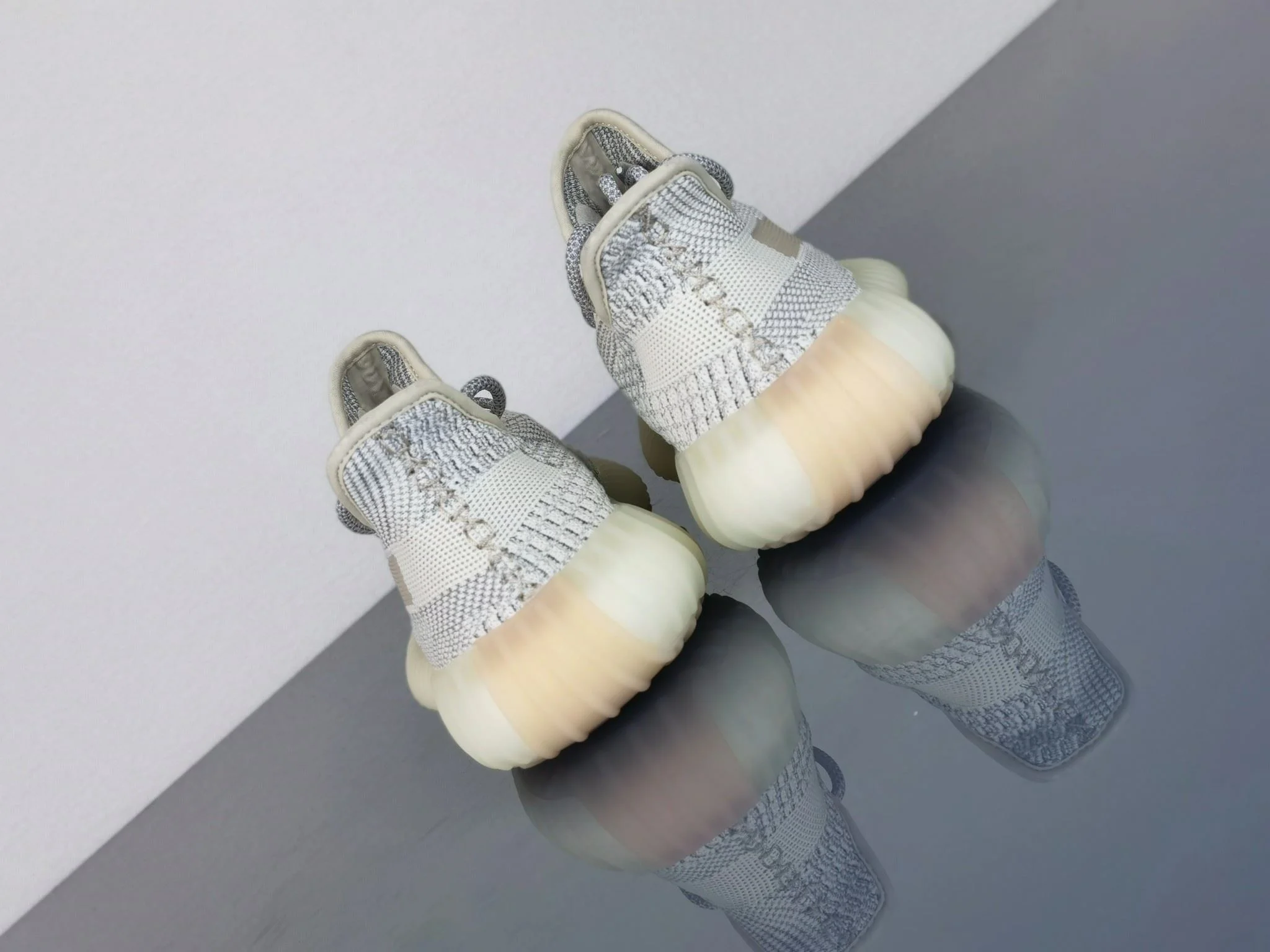 Accurate model Adidas Yeezy 350 Shoes