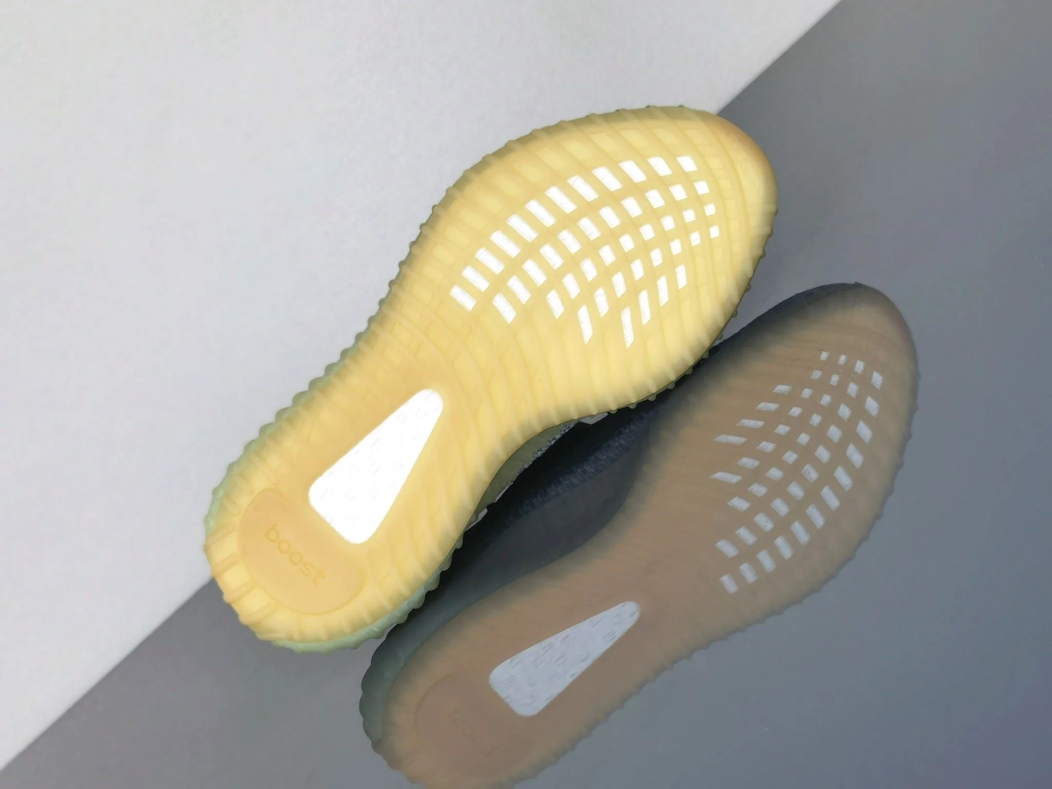Genuine Adidas Yeezy 350 Shoes