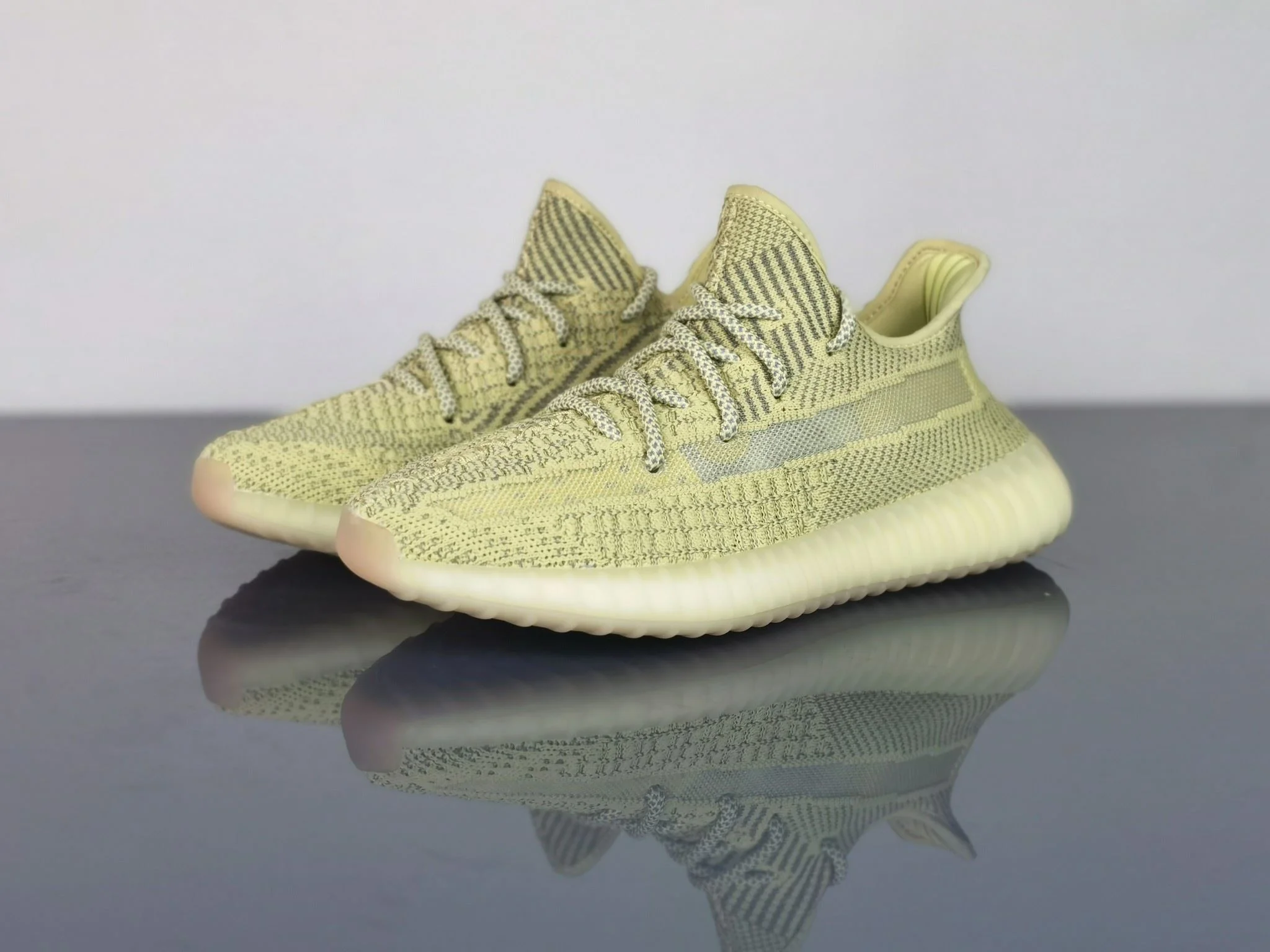 High fidelity Adidas Yeezy 350 Shoes
