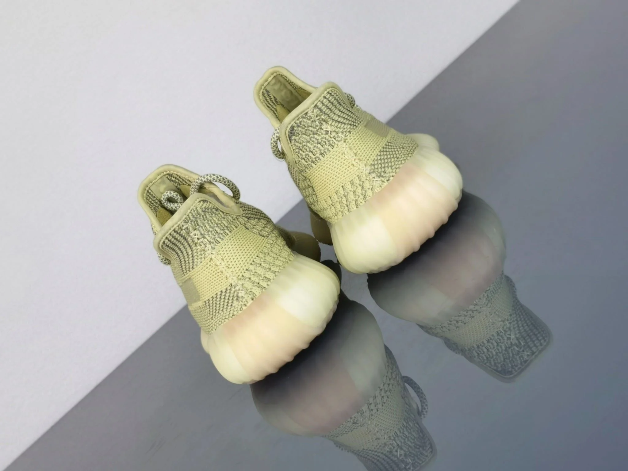 High fidelity Adidas Yeezy 350 Shoes