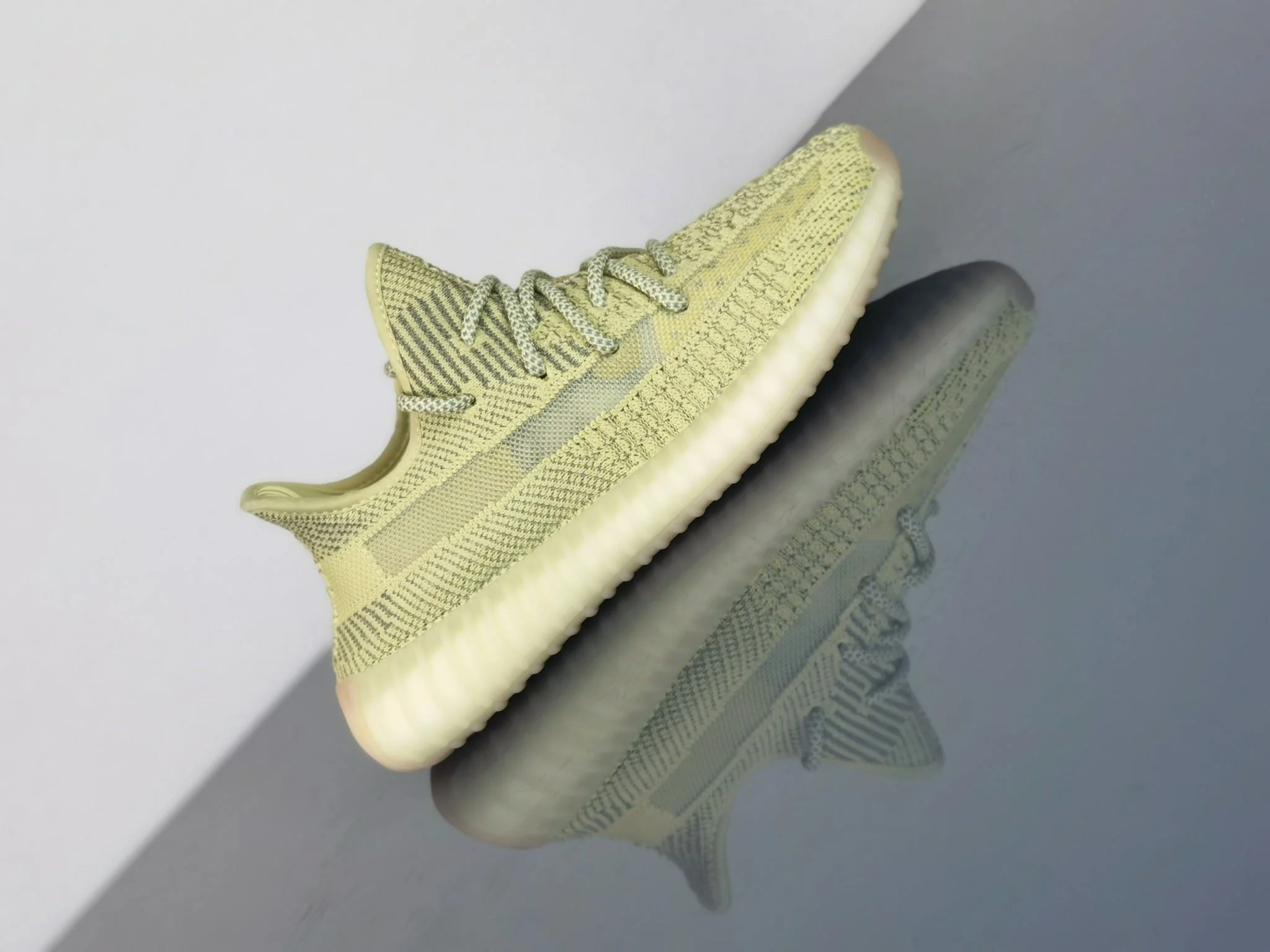 High fidelity Adidas Yeezy 350 Shoes