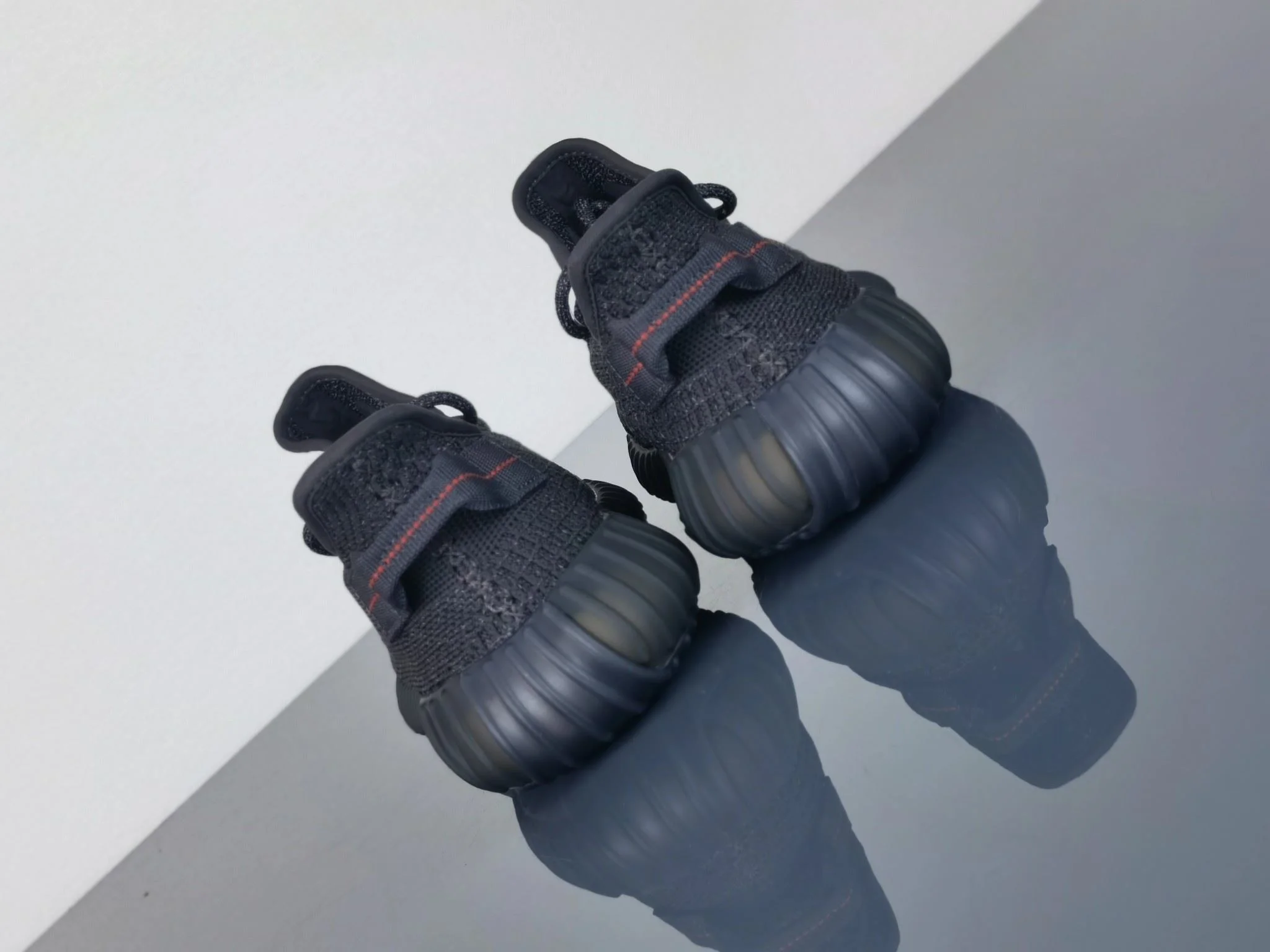 Accurate model Adidas Yeezy 350 Shoes