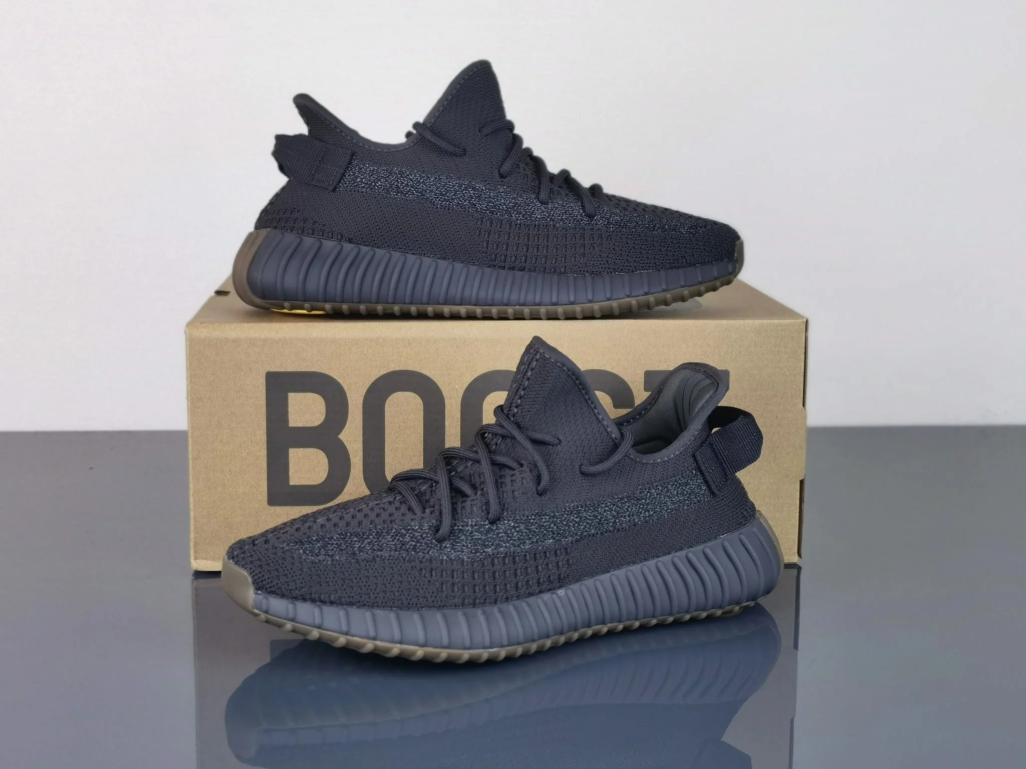 Inexpensive Adidas Yeezy 350 Shoes