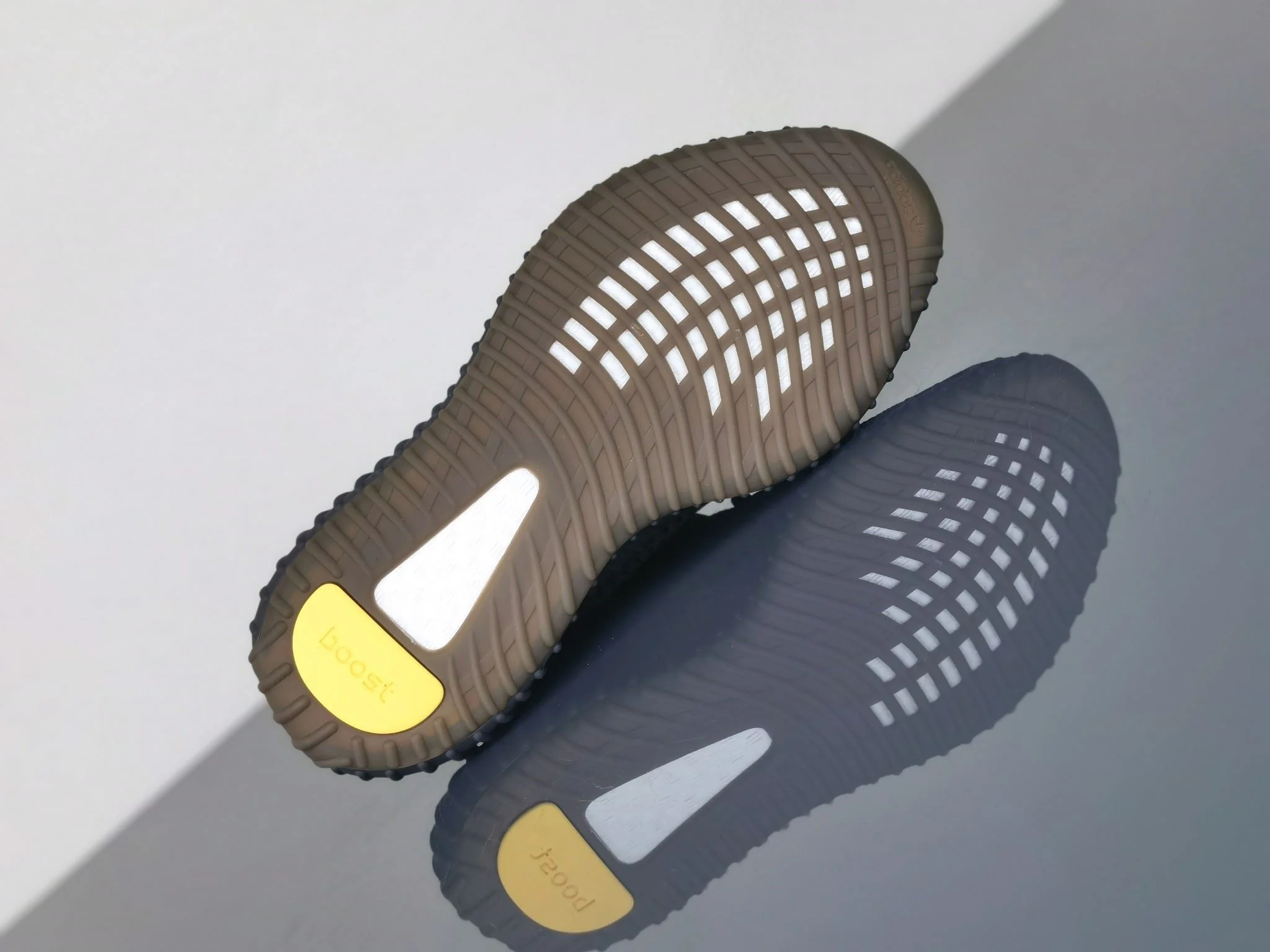 Inexpensive Adidas Yeezy 350 Shoes