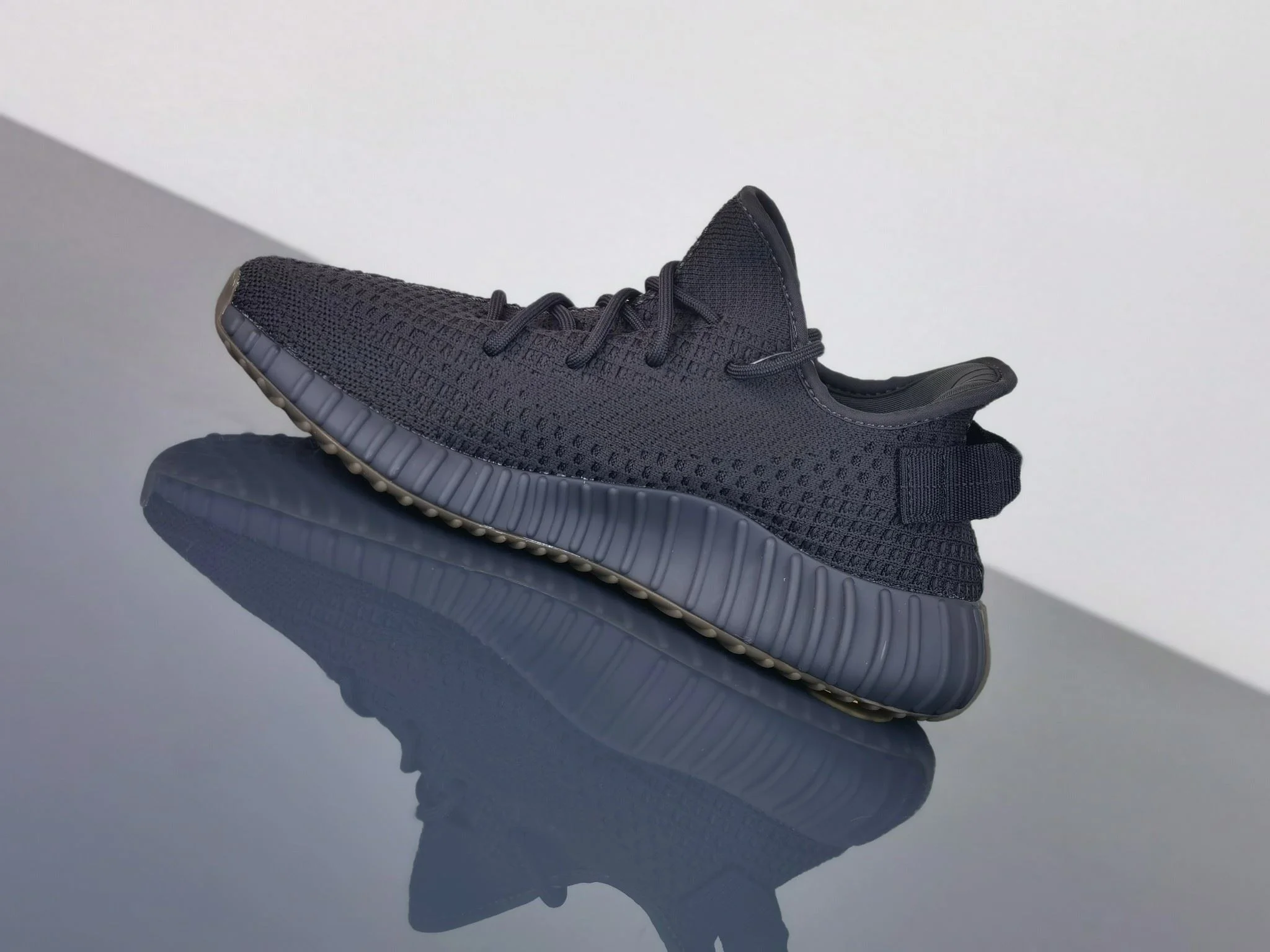 Inexpensive Adidas Yeezy 350 Shoes
