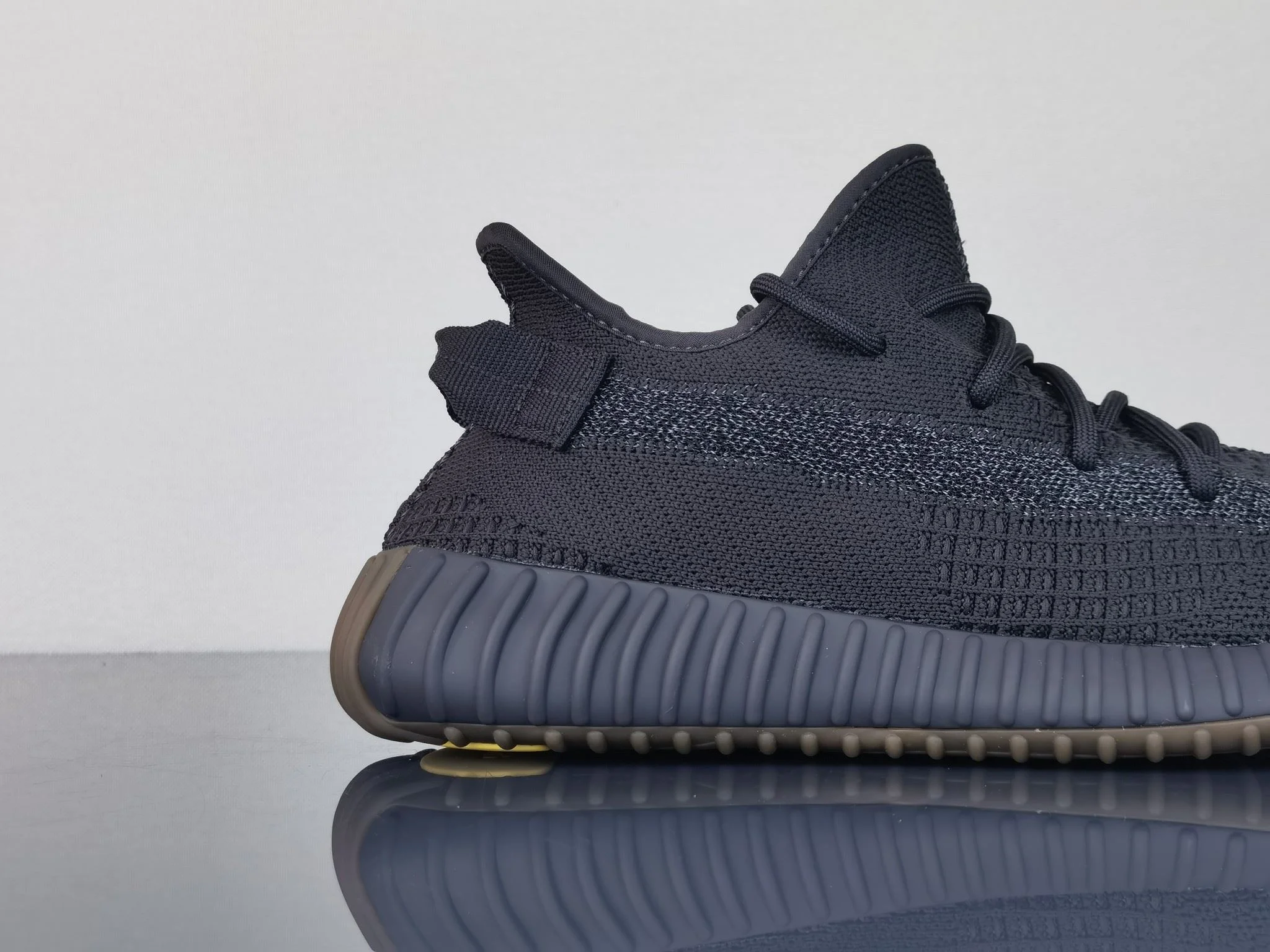 Inexpensive Adidas Yeezy 350 Shoes