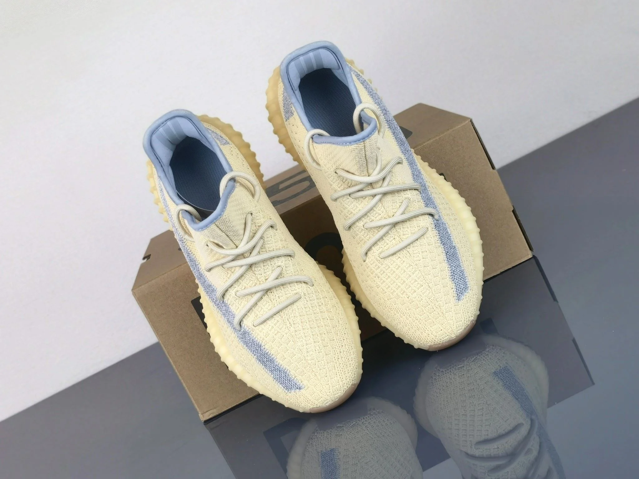 Affordable Adidas Yeezy 350 Shoes