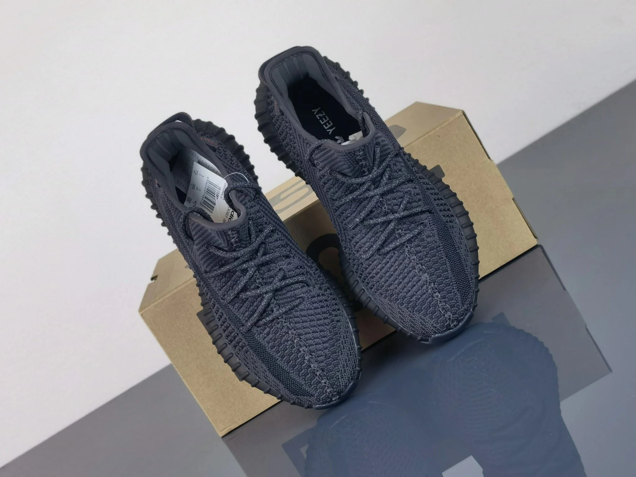 Genuine Adidas Yeezy 350 Shoes