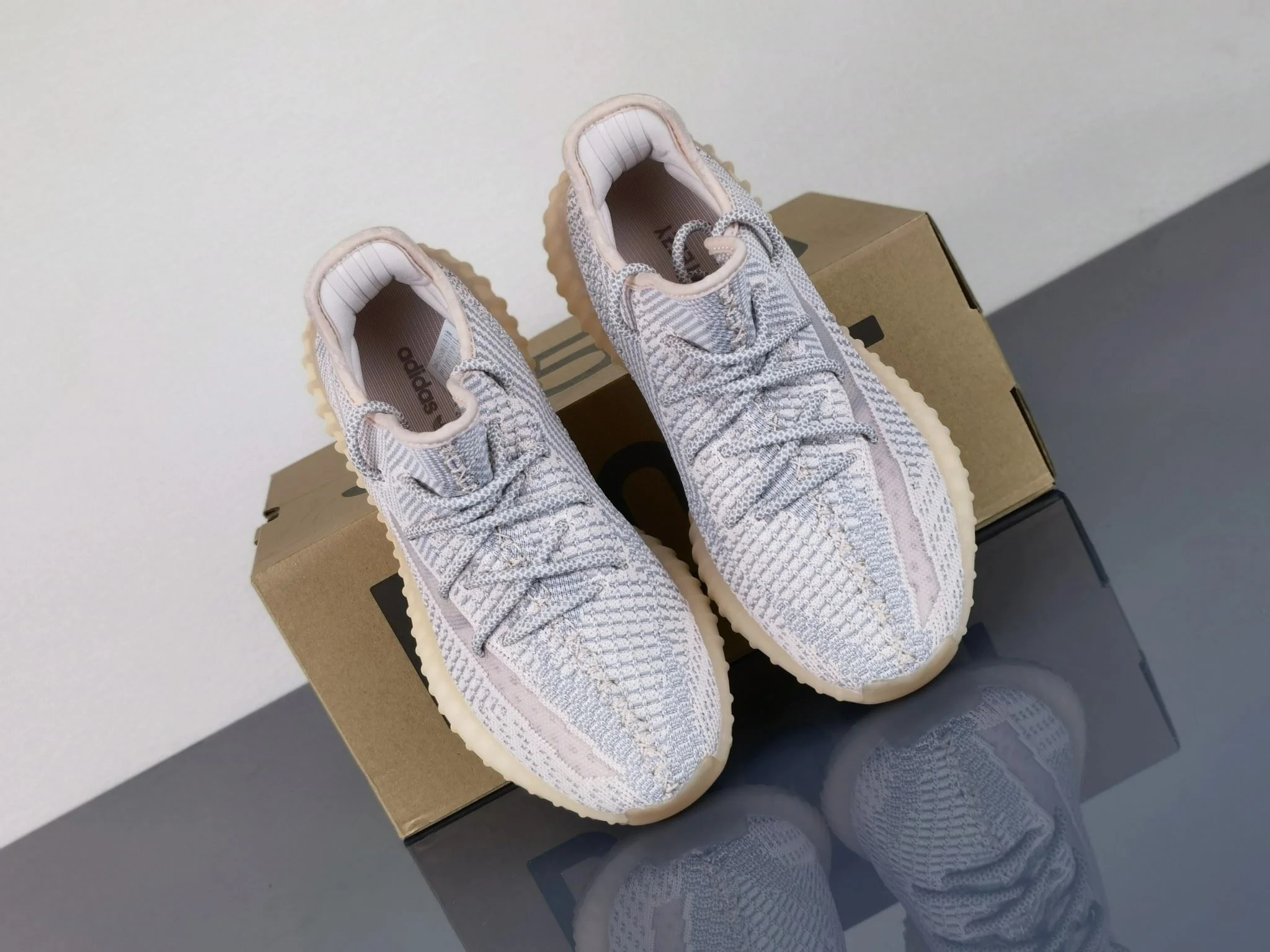 Legit Adidas Yeezy 350 Shoes