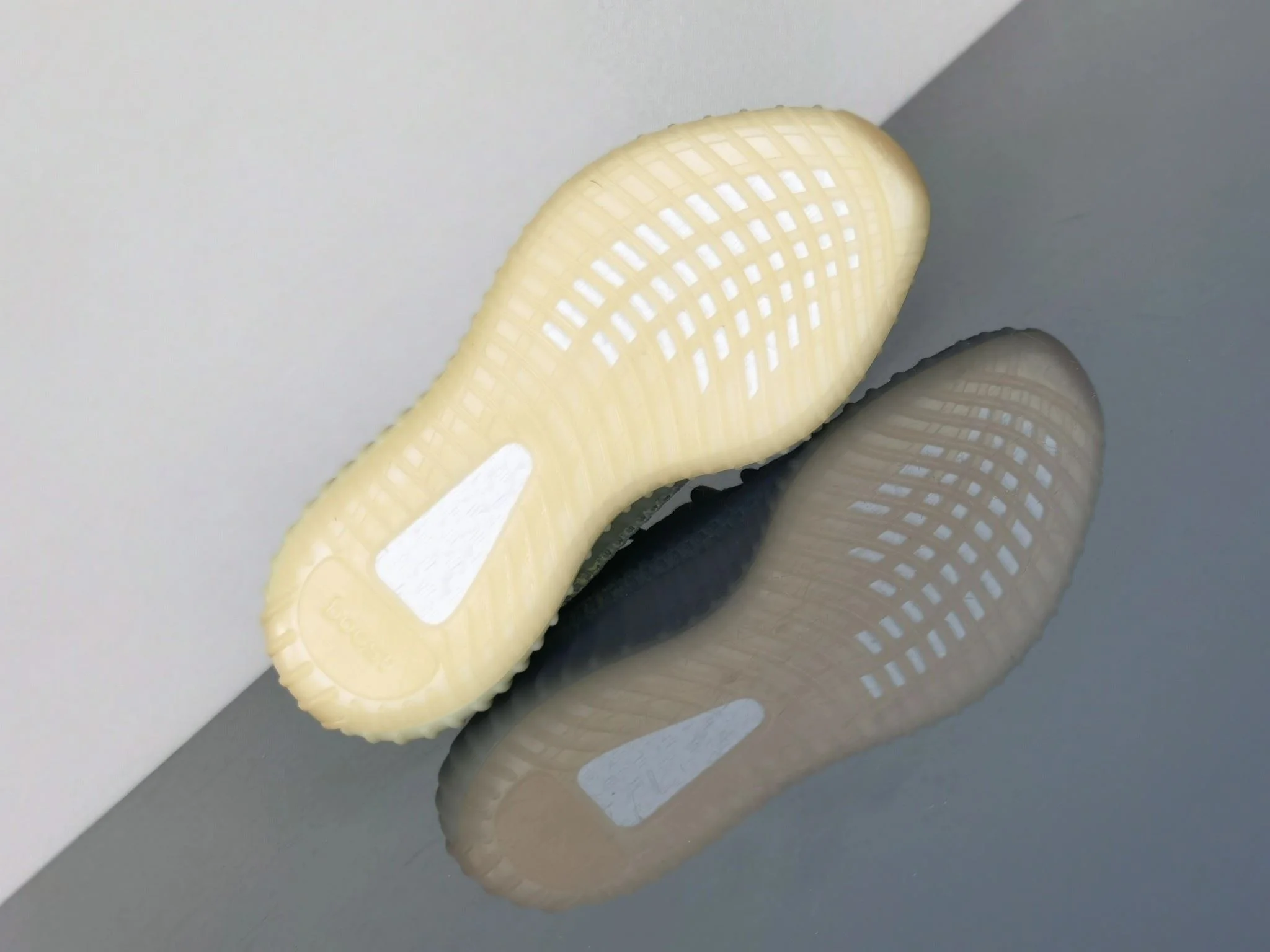 Low-cost Adidas Yeezy 350 Shoes