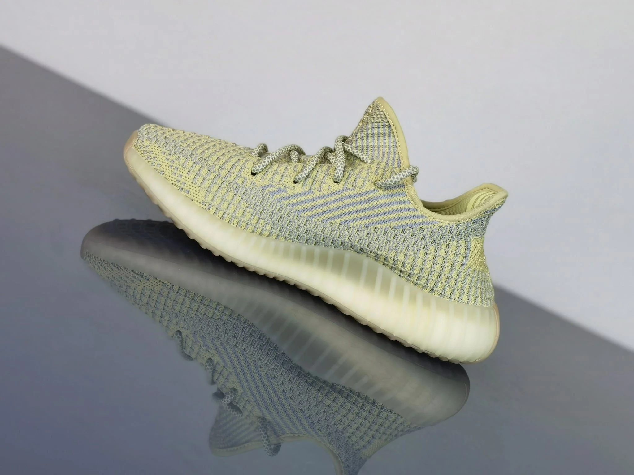 Low-cost Adidas Yeezy 350 Shoes