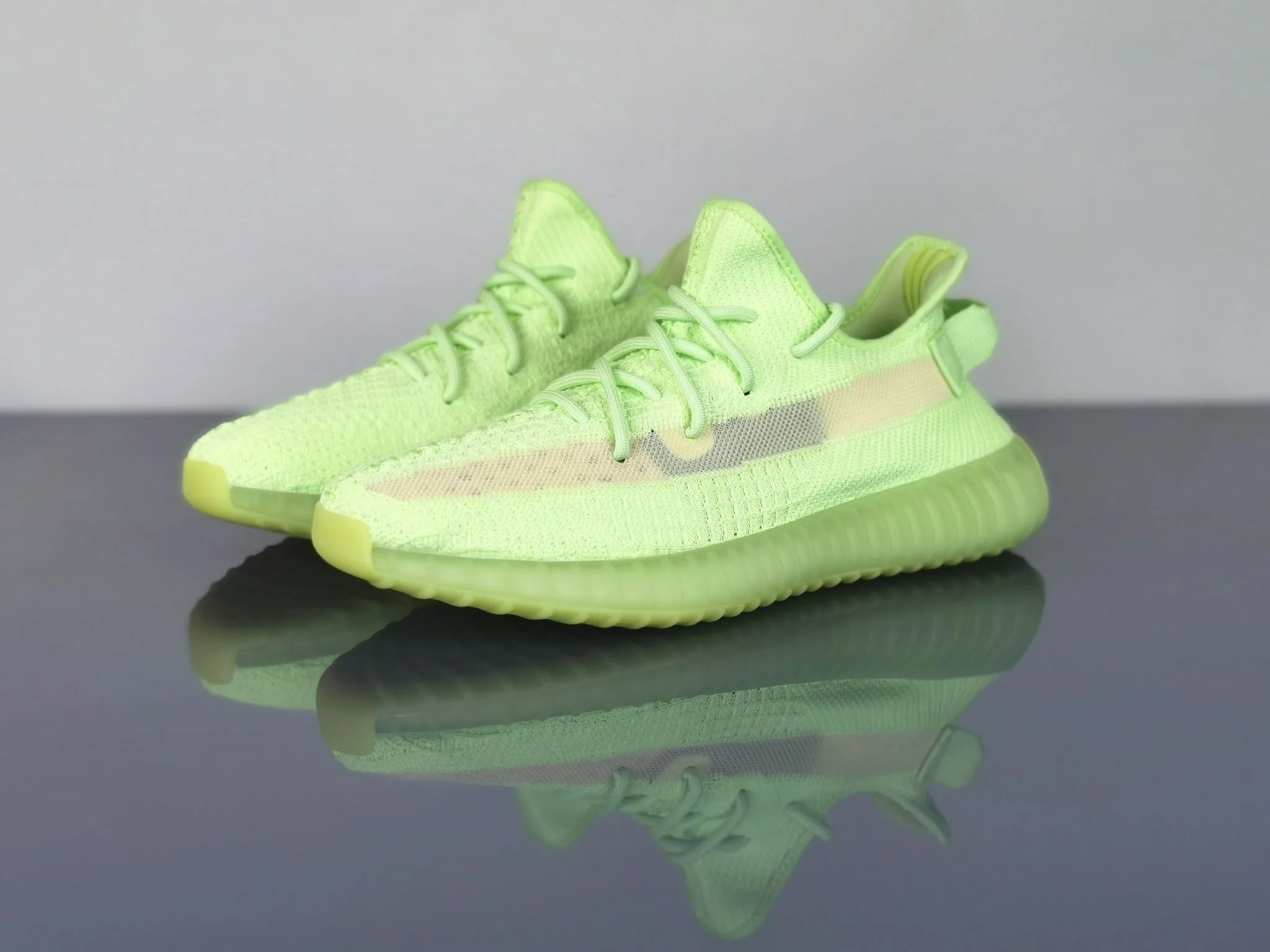 Accurate model Adidas Yeezy 350 Shoes