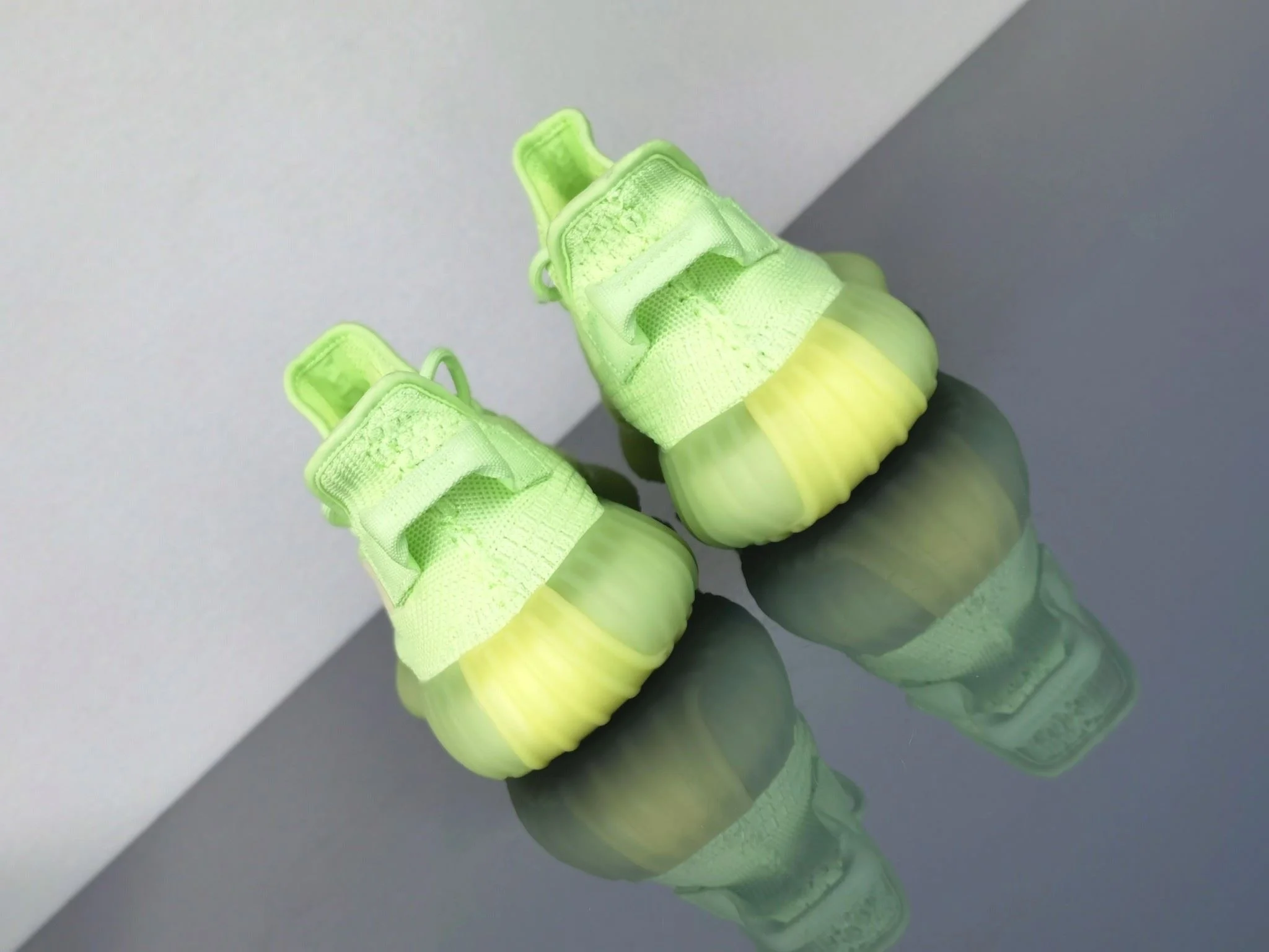 Accurate model Adidas Yeezy 350 Shoes