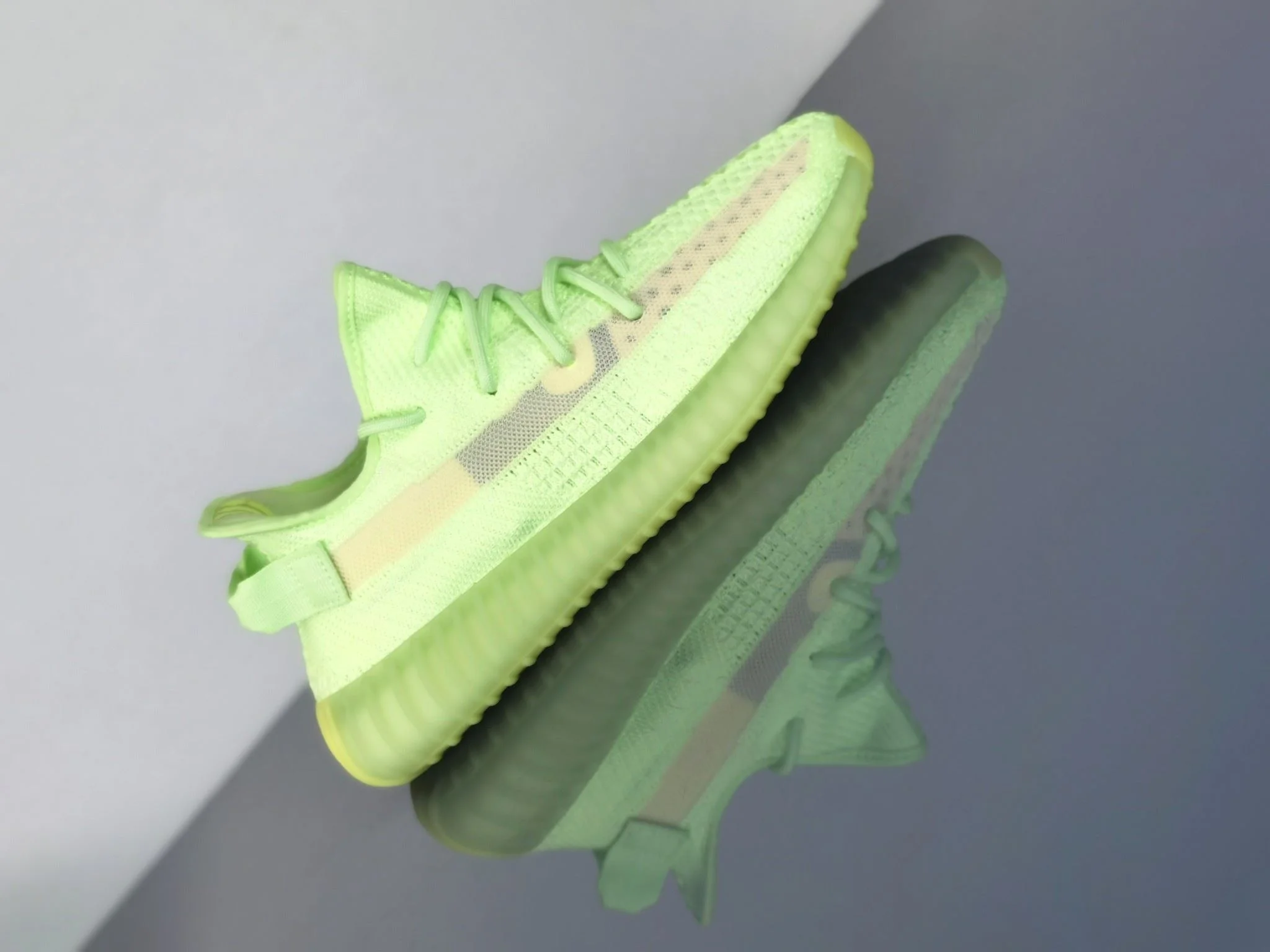 Accurate model Adidas Yeezy 350 Shoes
