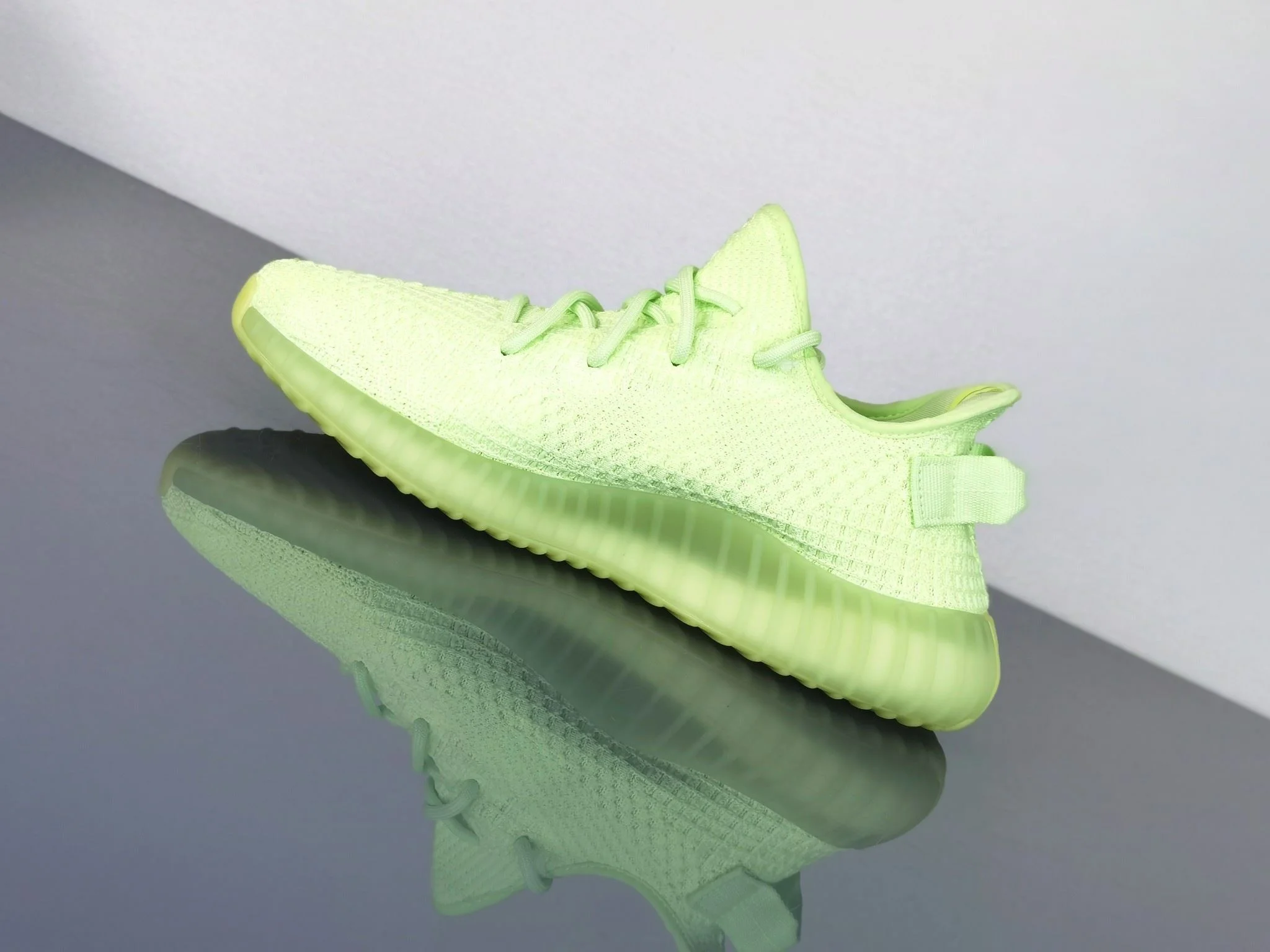 Accurate model Adidas Yeezy 350 Shoes