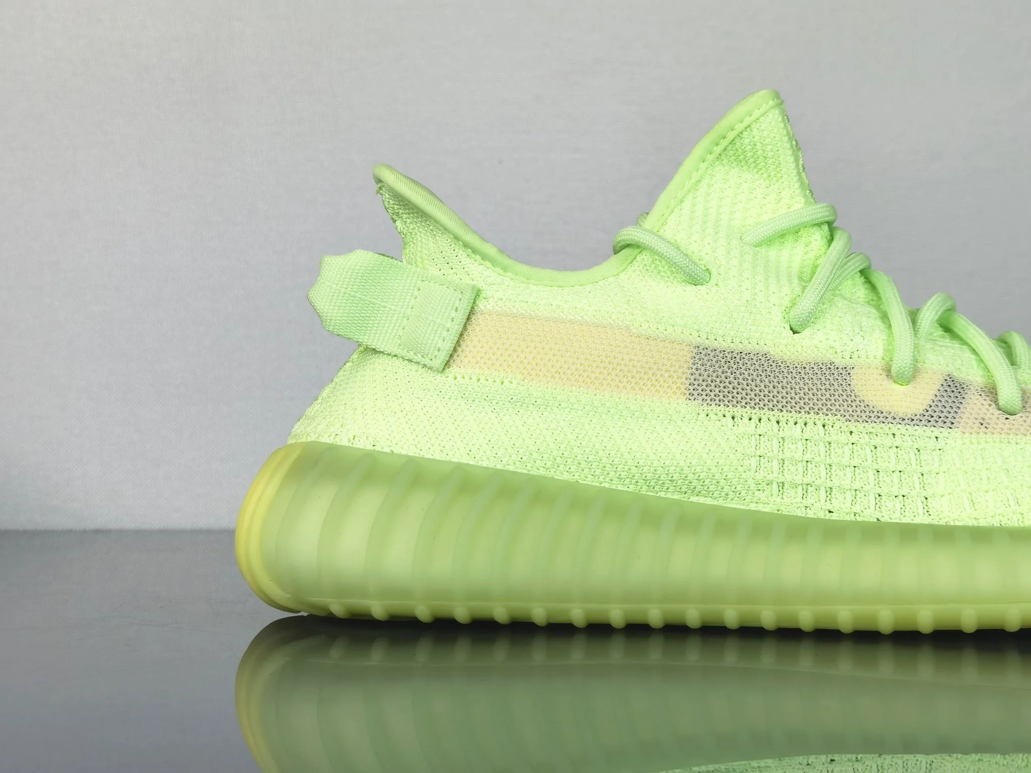 Accurate model Adidas Yeezy 350 Shoes