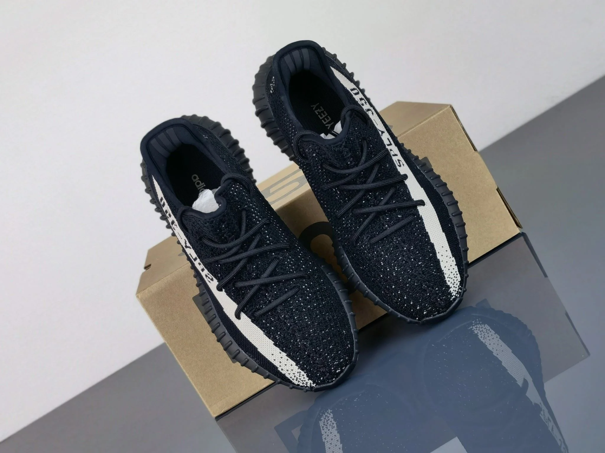 Brand-original Adidas Yeezy 350 Shoes