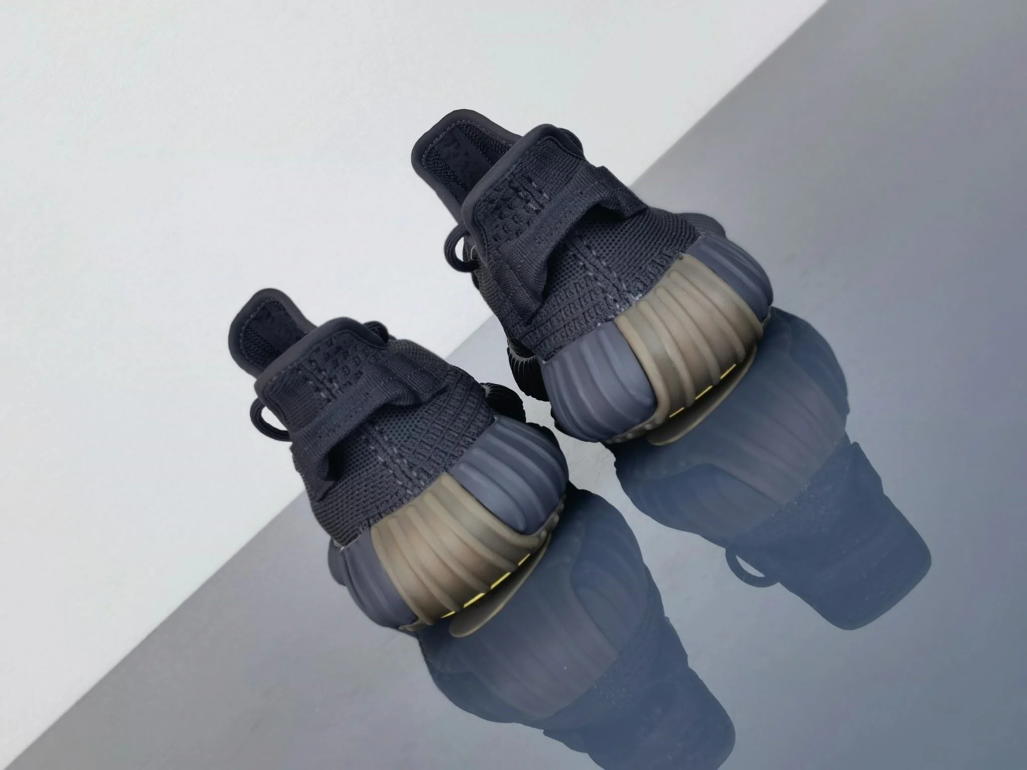 Perfect replica Adidas Yeezy 350 Shoes