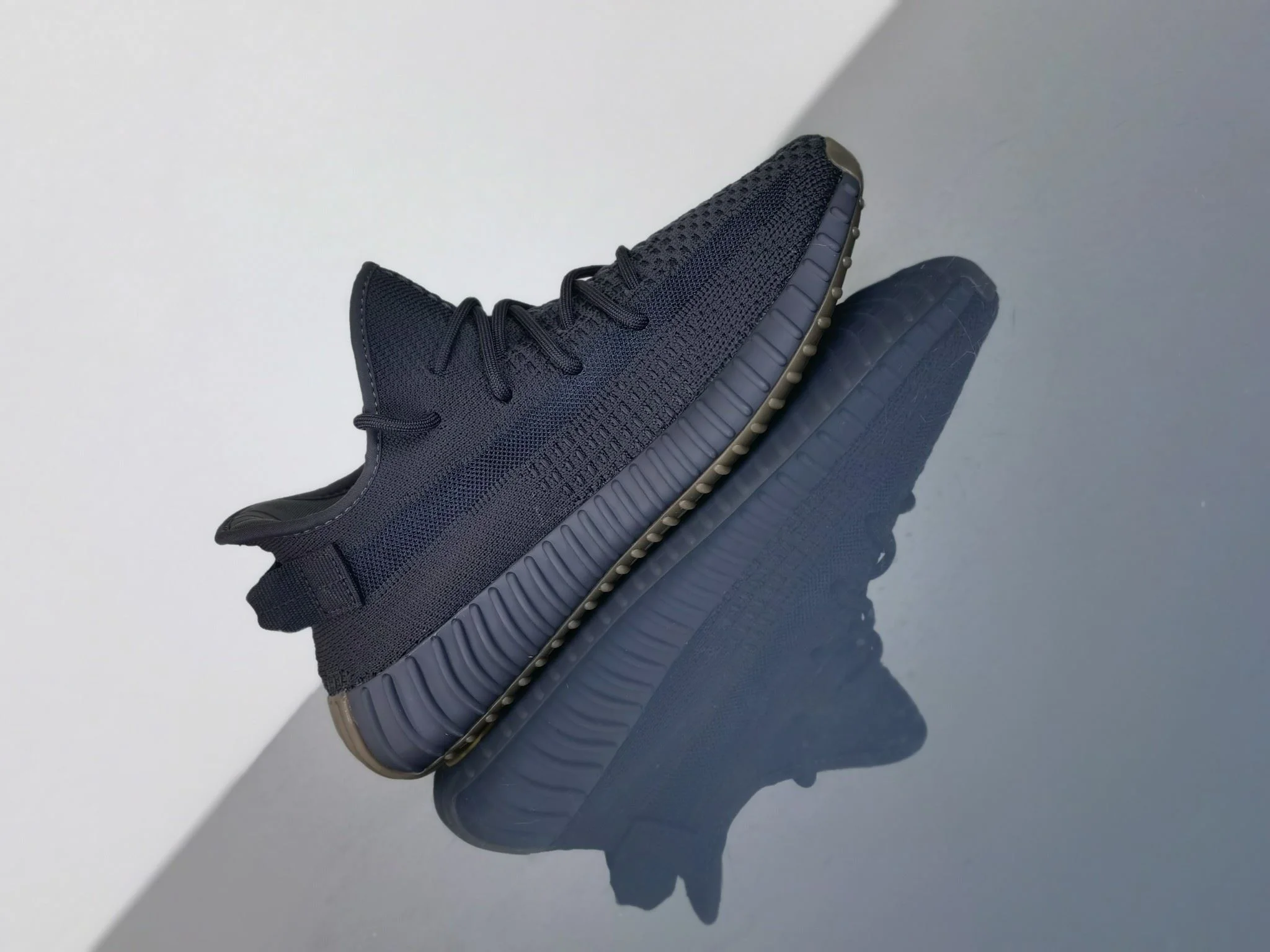 Perfect replica Adidas Yeezy 350 Shoes