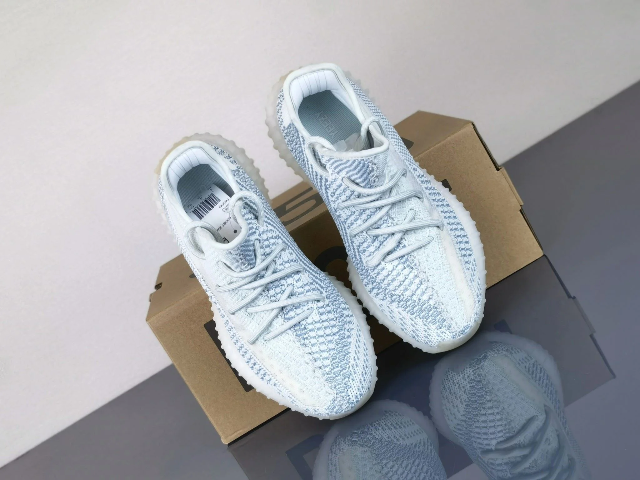 Legit Adidas Yeezy 350 Shoes
