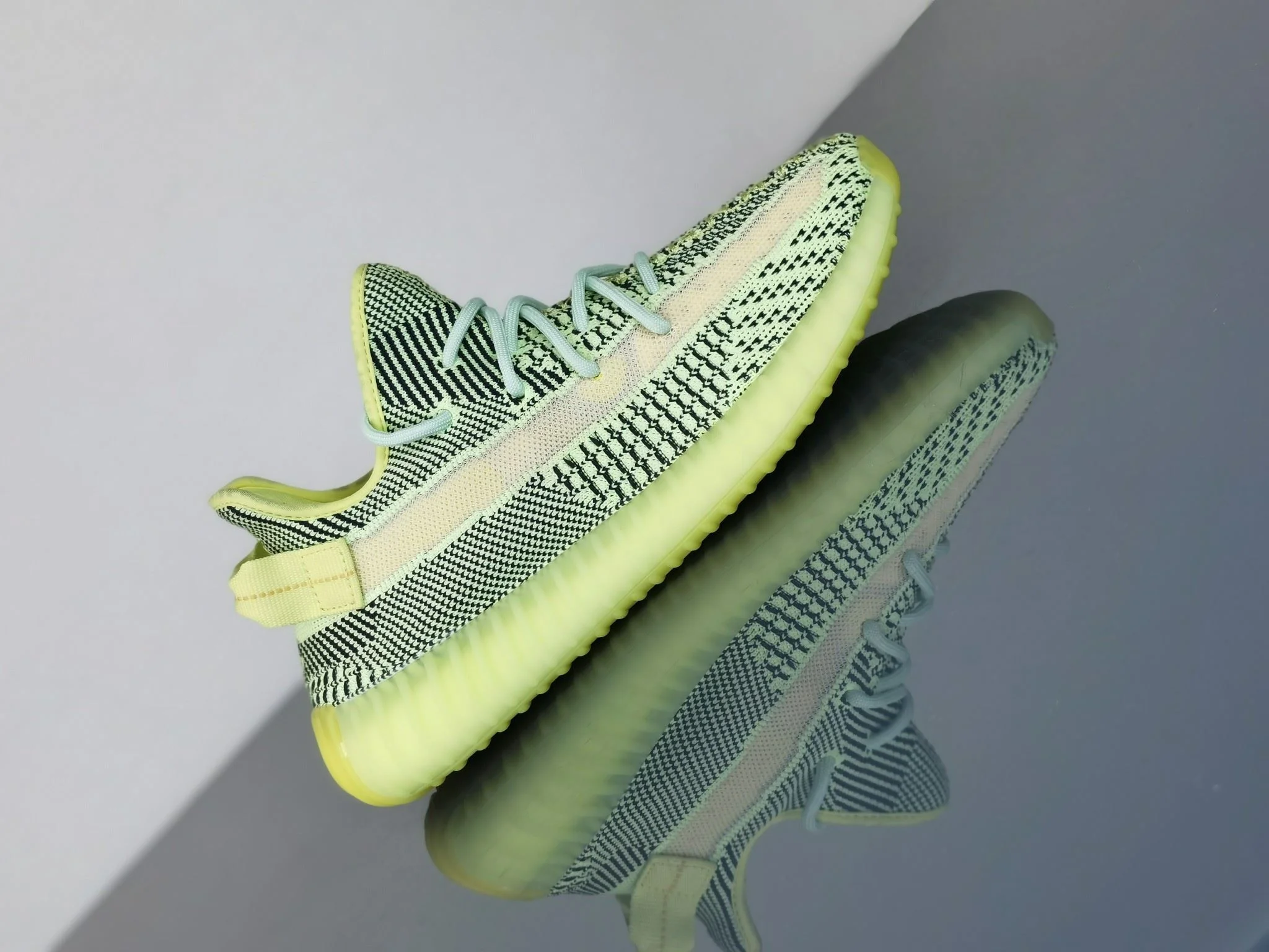 Mirror quality Adidas Yeezy 350 Shoes