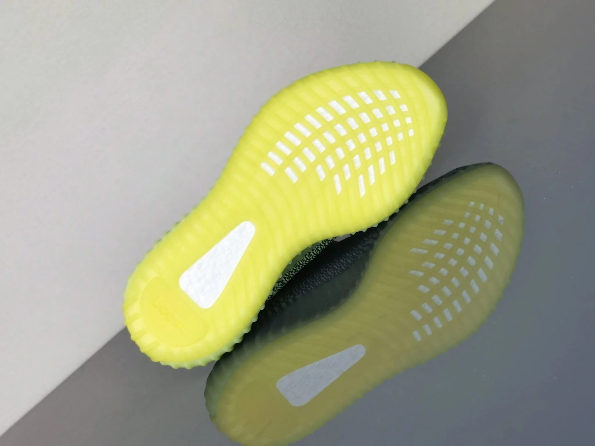 Mirror quality Adidas Yeezy 350 Shoes