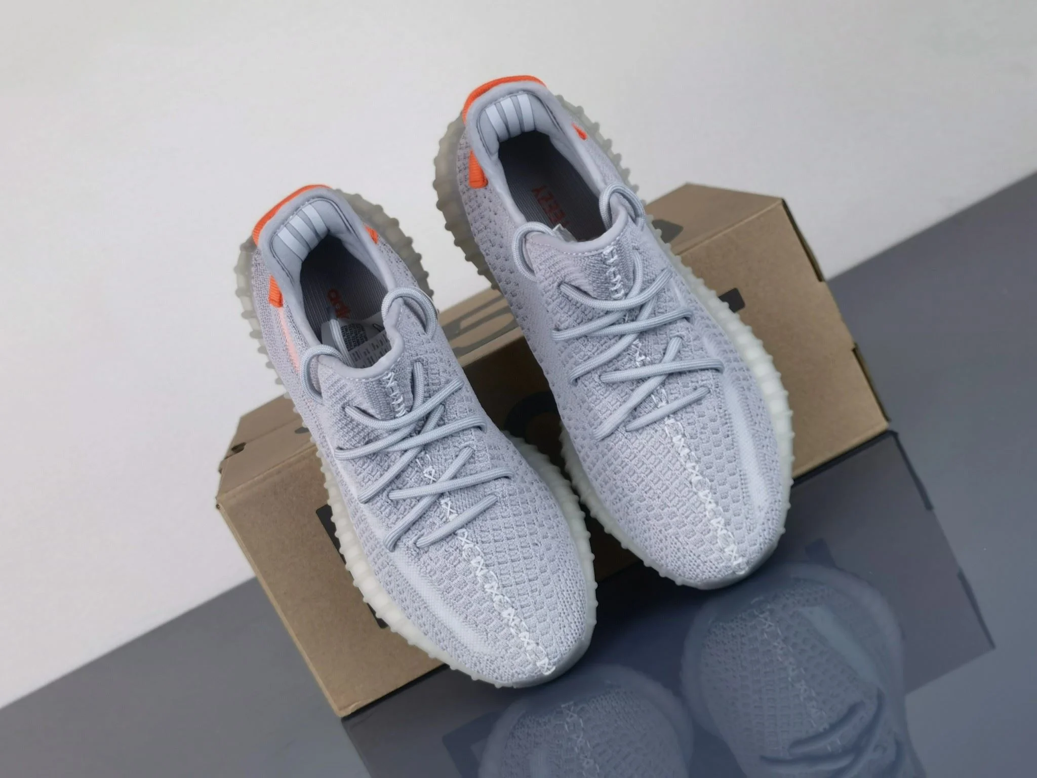 Perfect replica Adidas Yeezy 350 Shoes