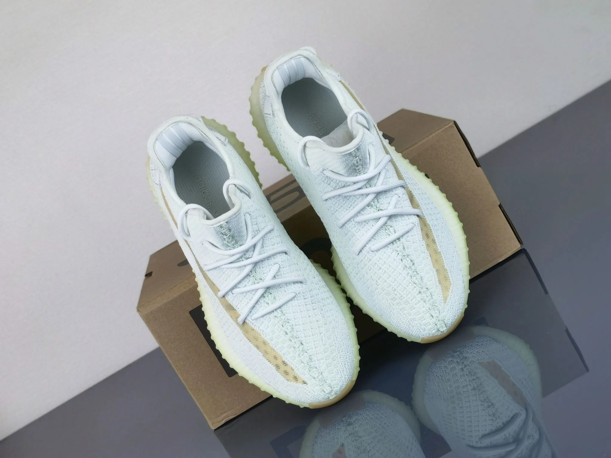 High accuracy Adidas Yeezy 350 Shoes