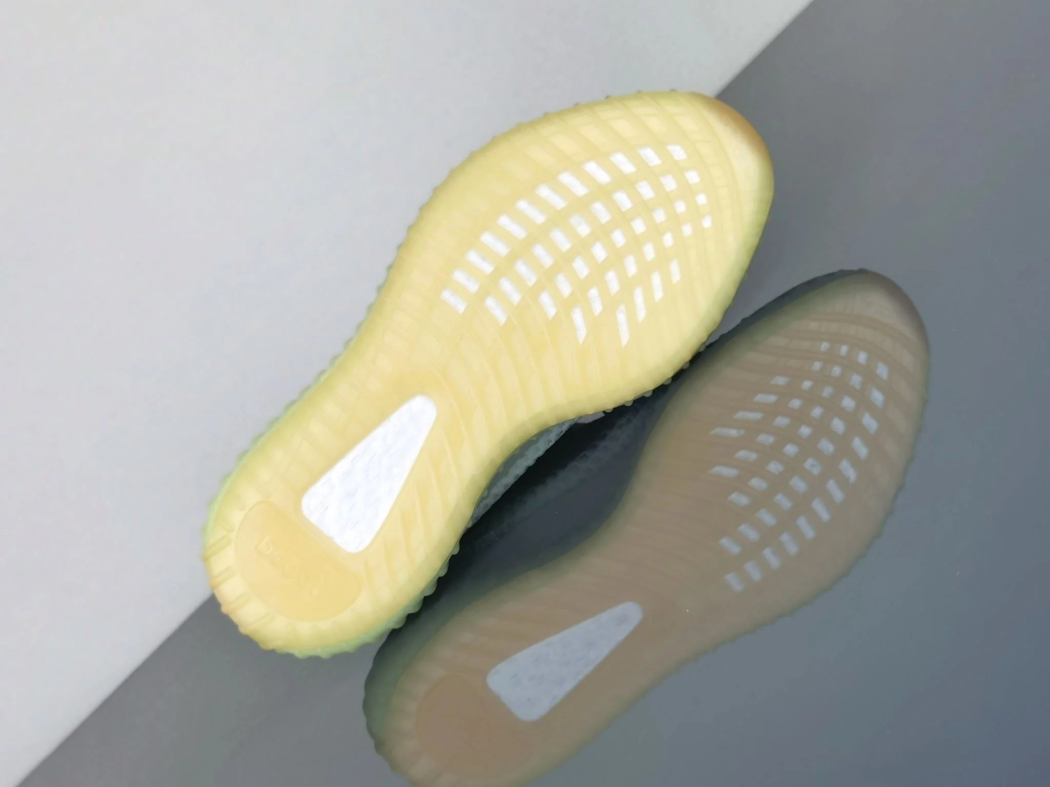 High accuracy Adidas Yeezy 350 Shoes