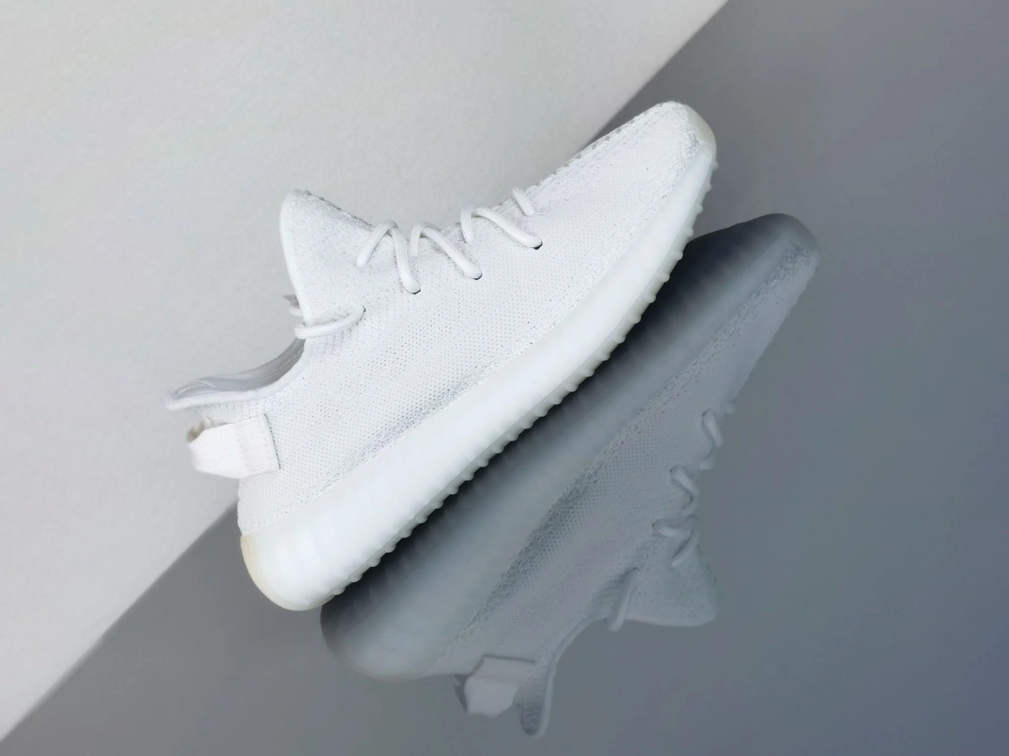 Exact replica Adidas Yeezy 350 Shoes