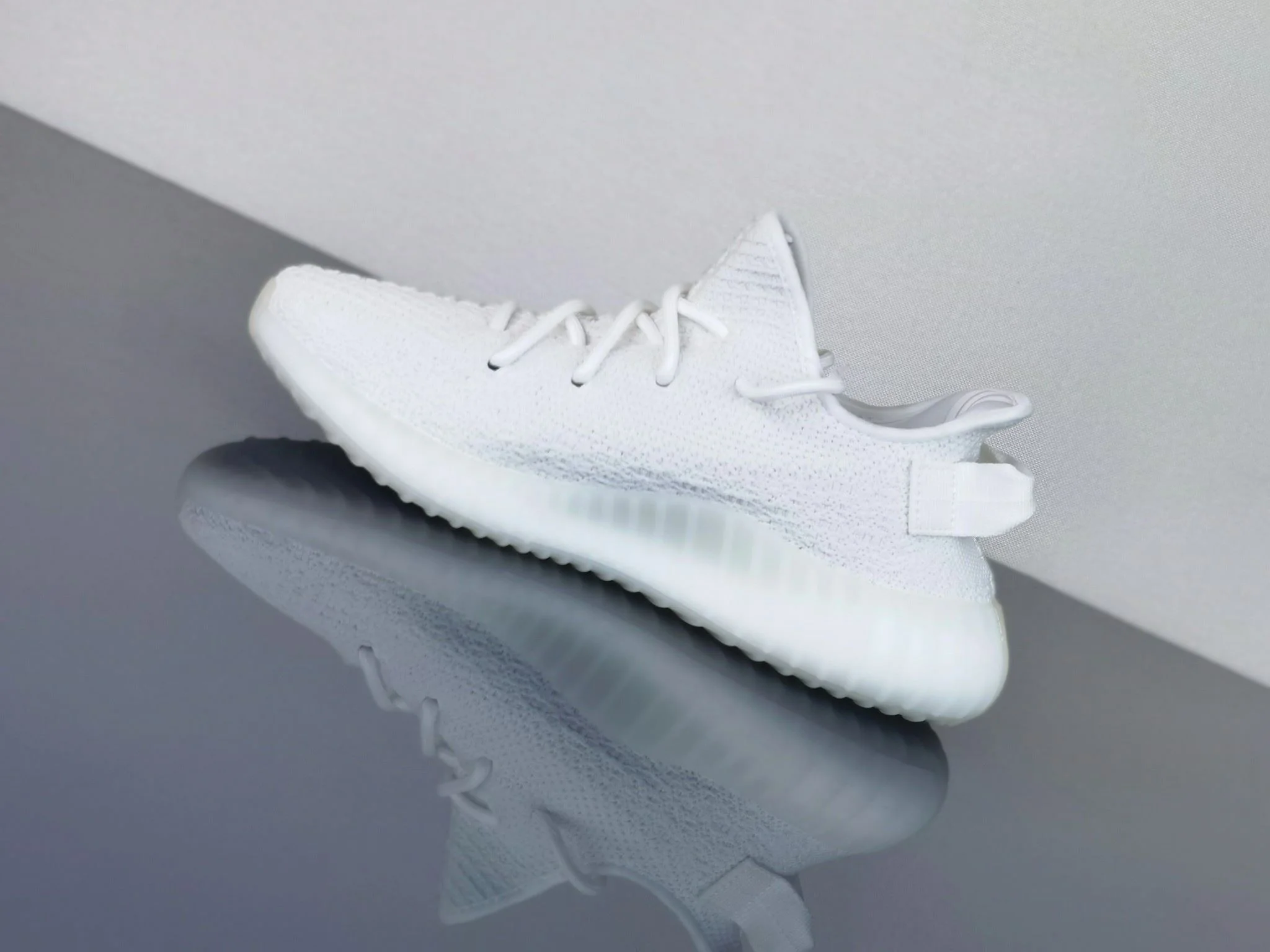 Exact replica Adidas Yeezy 350 Shoes
